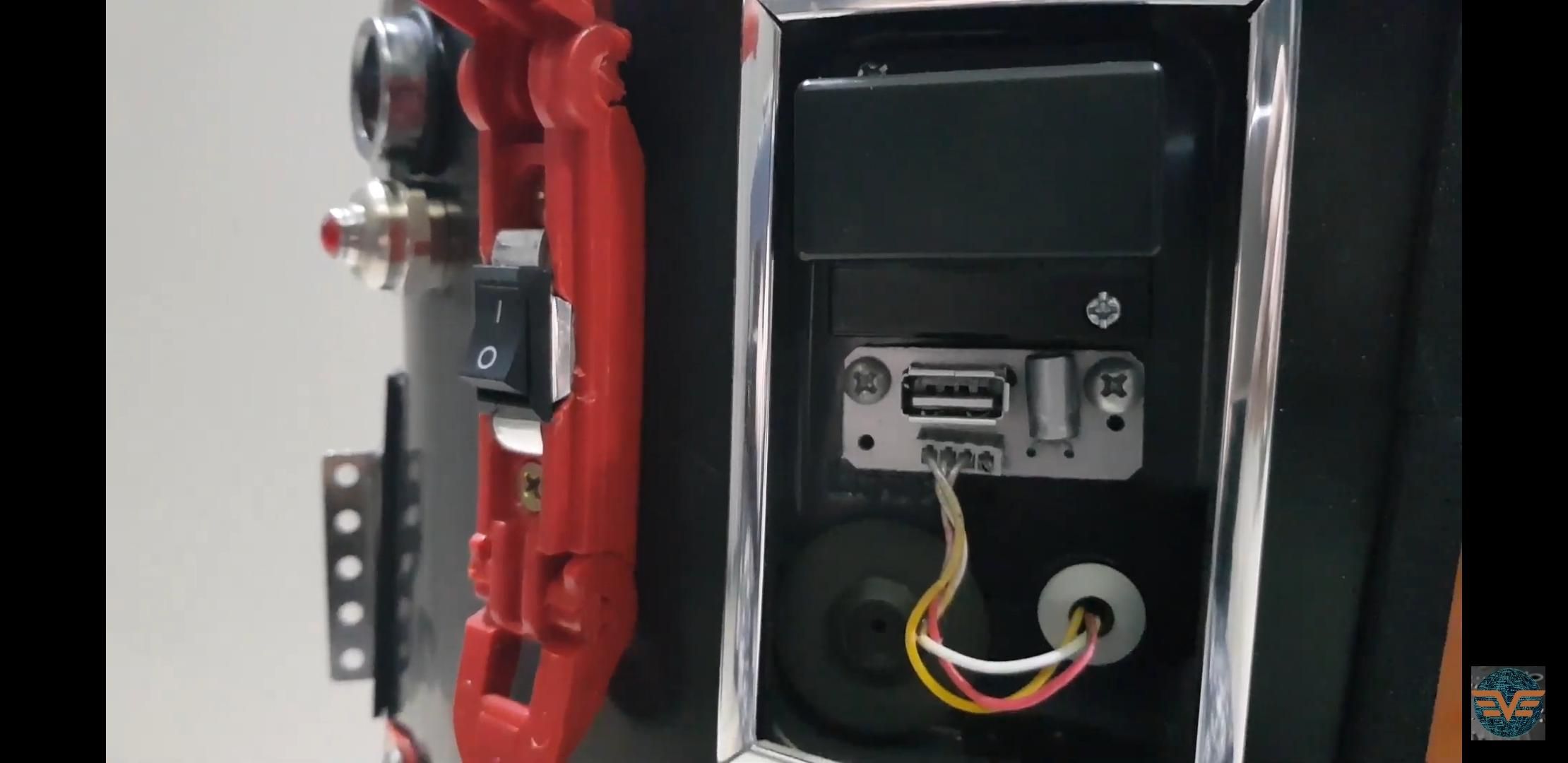 Homemade Real Size Astromech Droid : 5 Steps (with Pictures ...