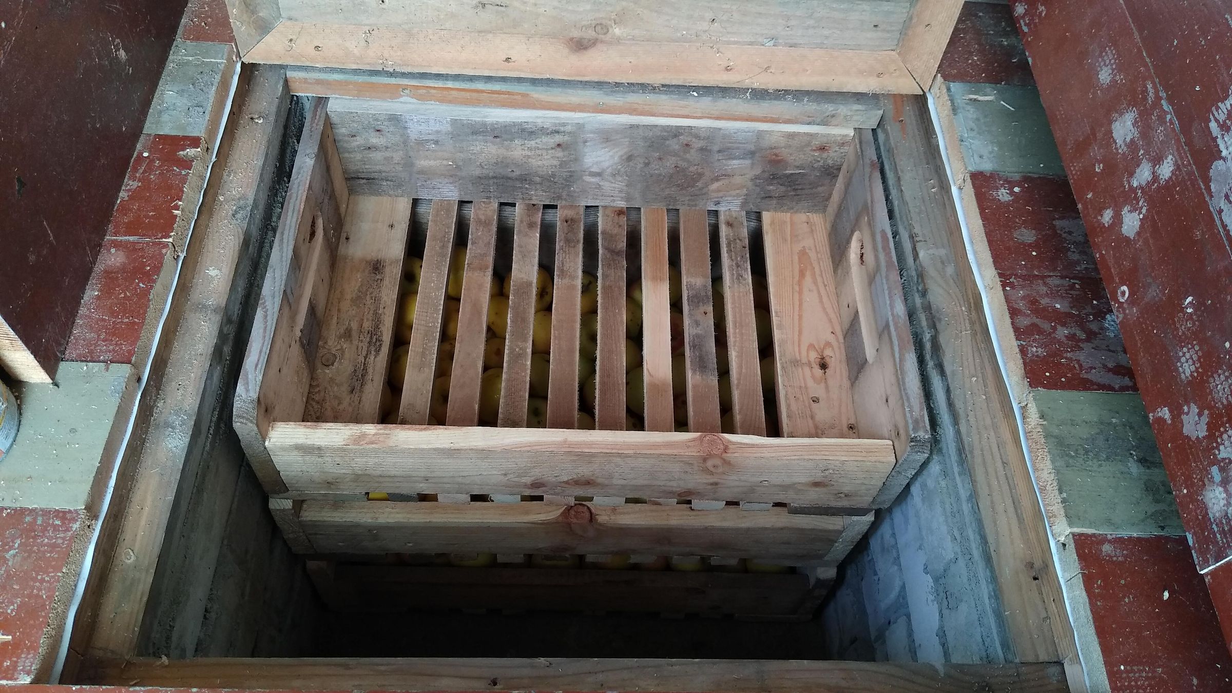 Stackable (Apple) Crates From Used Pallet Wood : 7 Steps (with Pictures ...