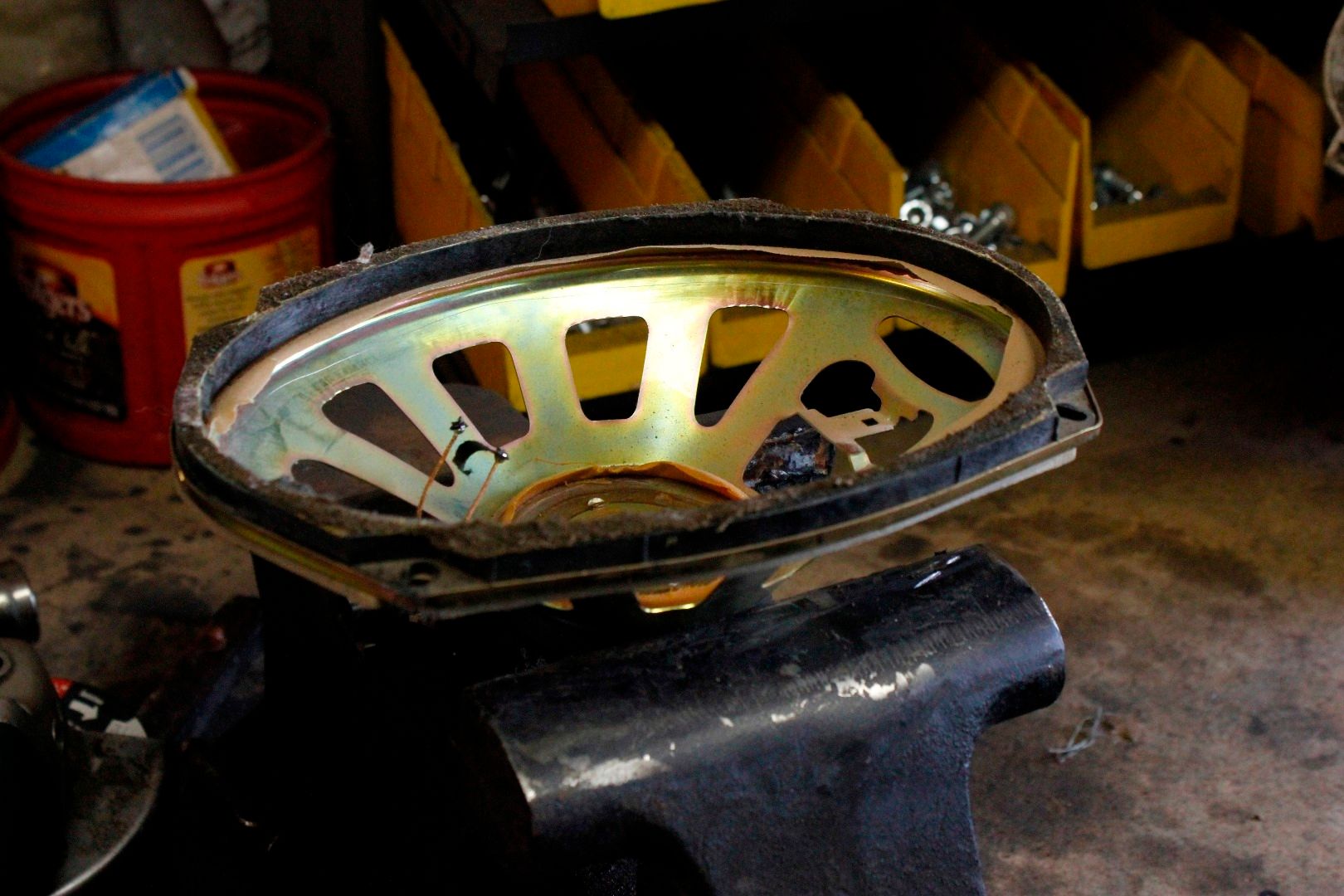 DTTAY - How to Reclaim Speaker Magnets : 6 Steps - Instructables