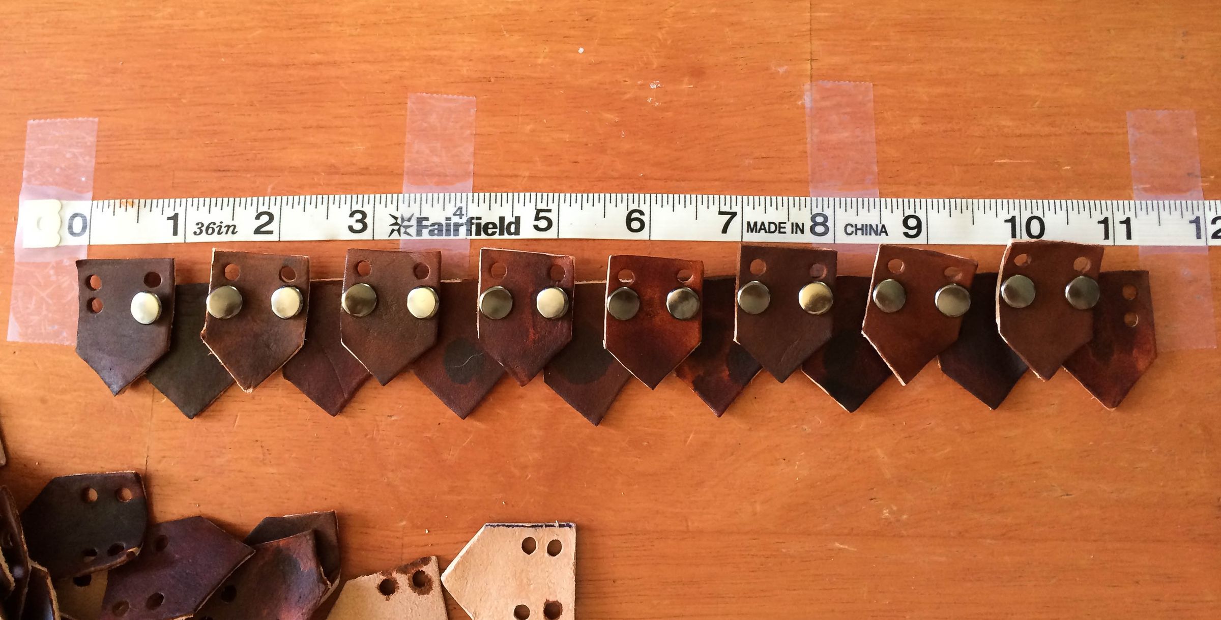 Leather Dragon Scale Gauntlet : 10 Steps (with Pictures) - Instructables