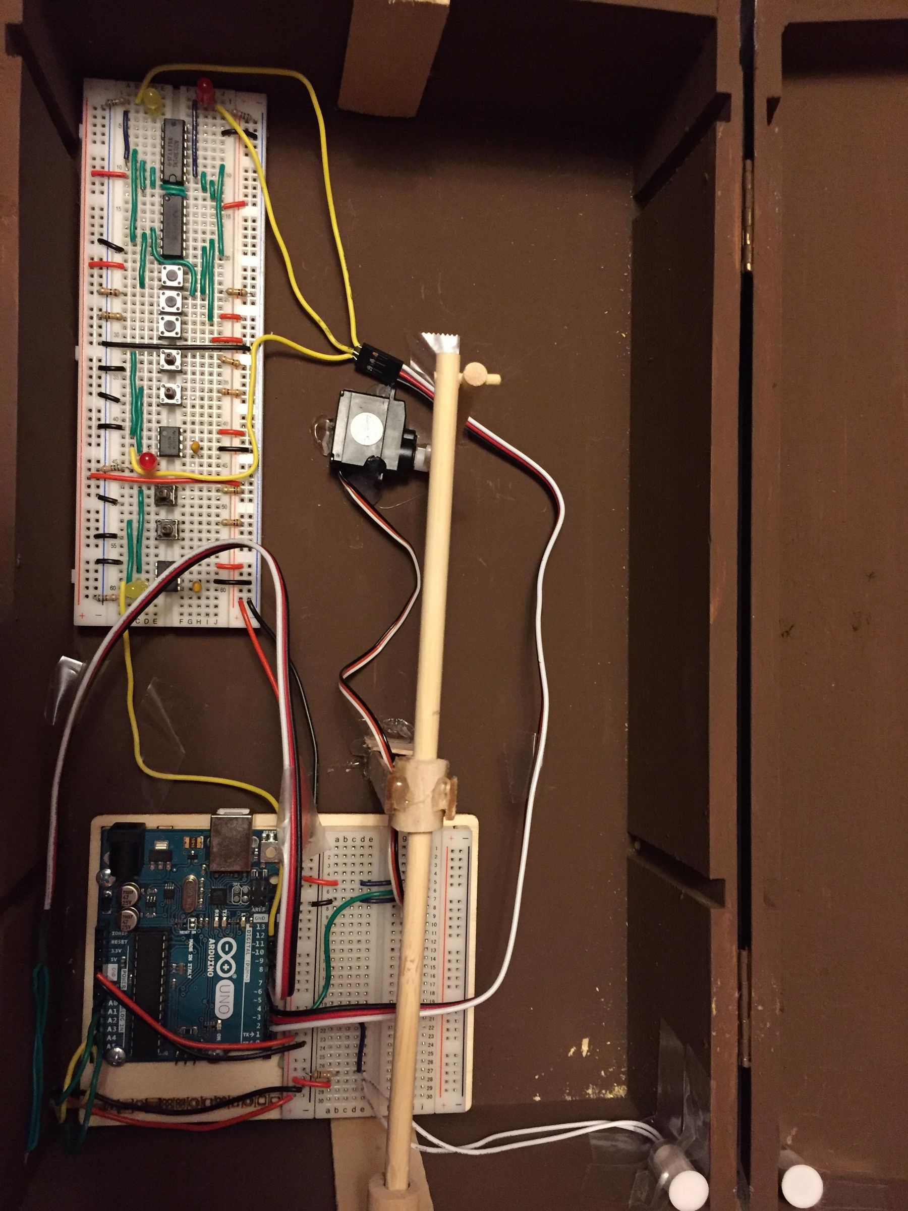 Arduino Safe With Multivibrator Changeable 4-digit Combination : 5 ...