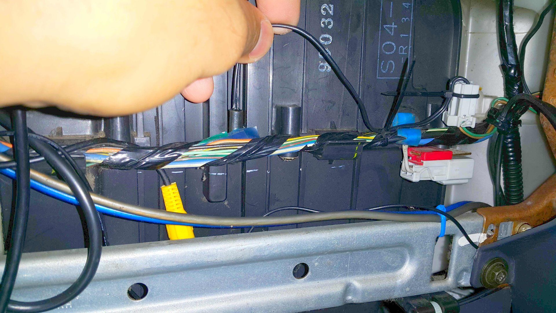 Hardwiring My Car AC to Max! : 3 Steps - Instructables