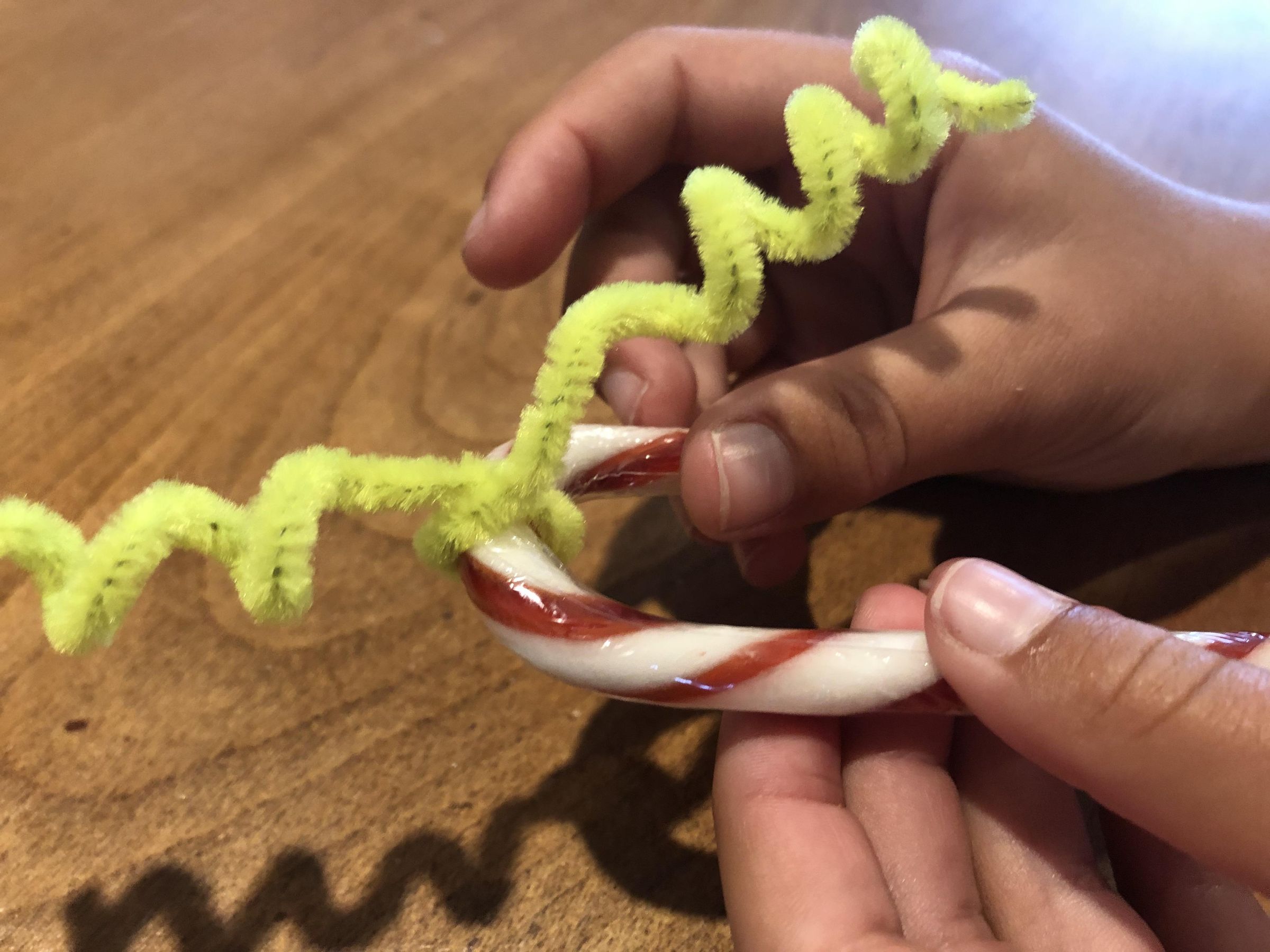 Candy Cane Reindeer : 3 Steps - Instructables