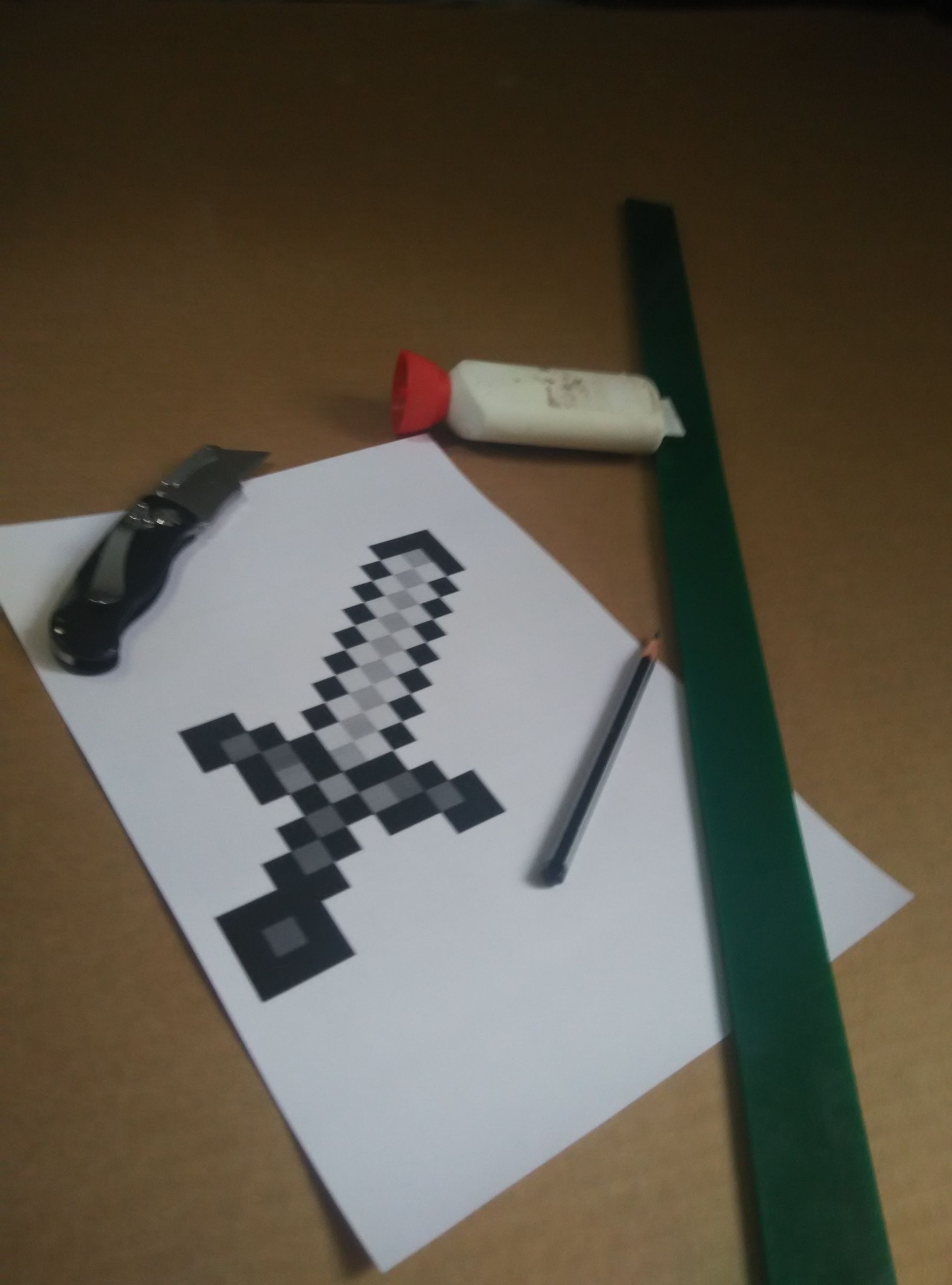 [DIY] Minecraft Shield and Sword : 11 Steps - Instructables