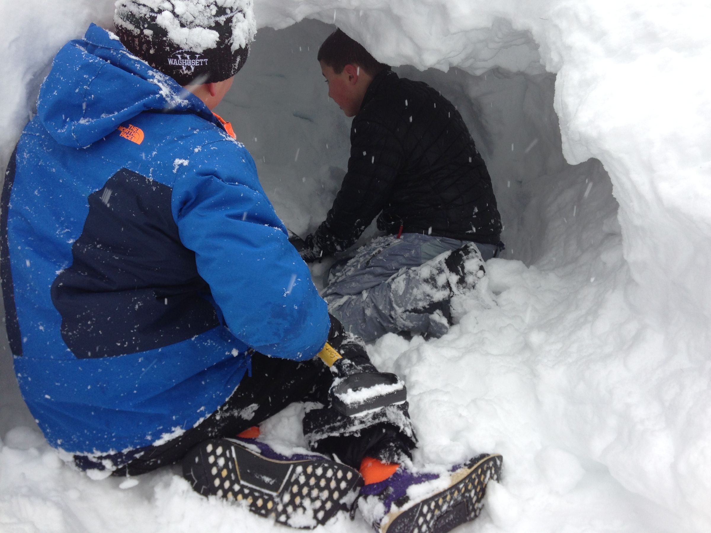 Let's Make a Snow Fort! - Building a Quinzhee : 7 Steps (with Pictures ...