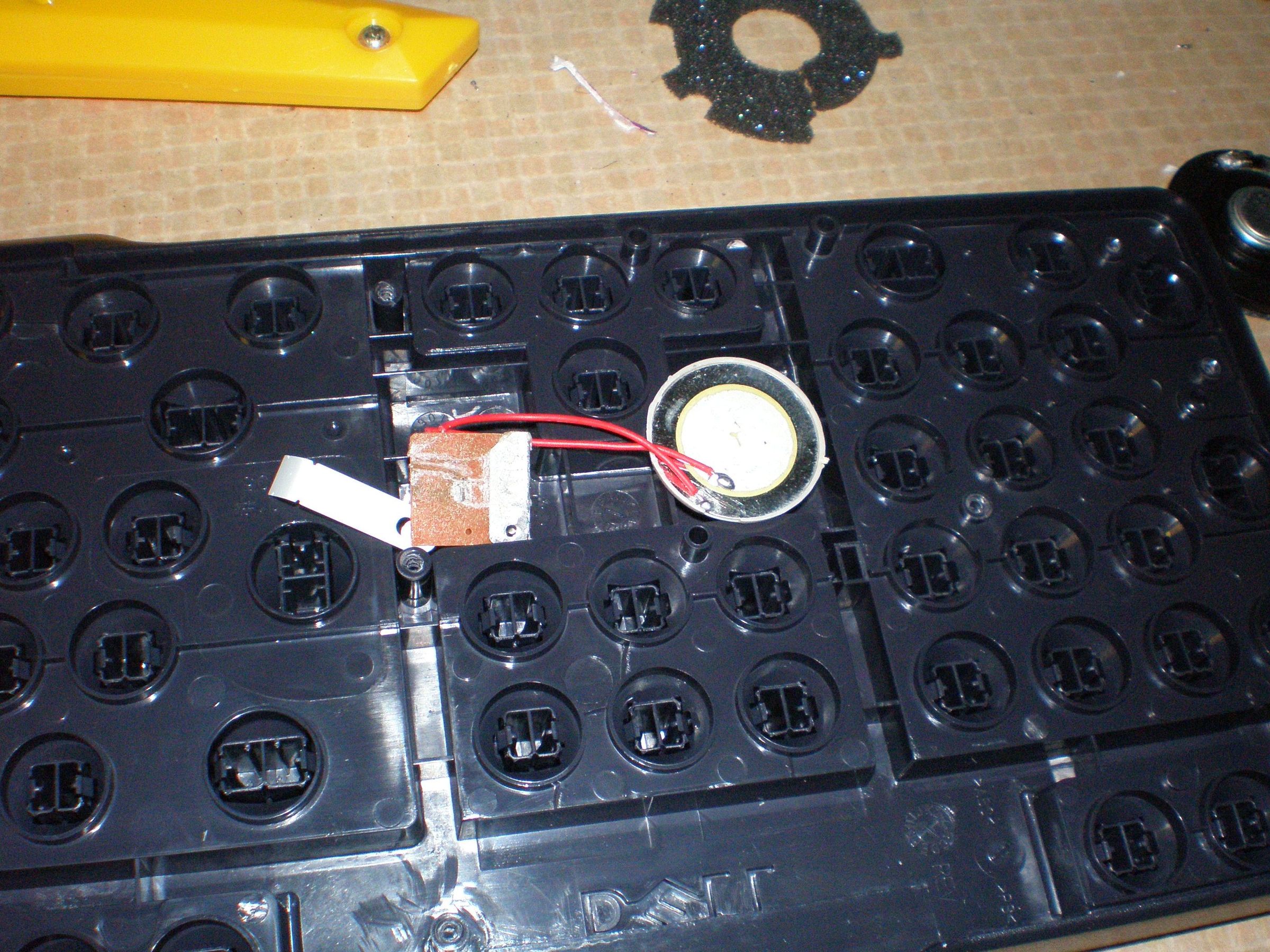 How to Make a Prank Musical Caps-lock Keyboard : 7 Steps - Instructables