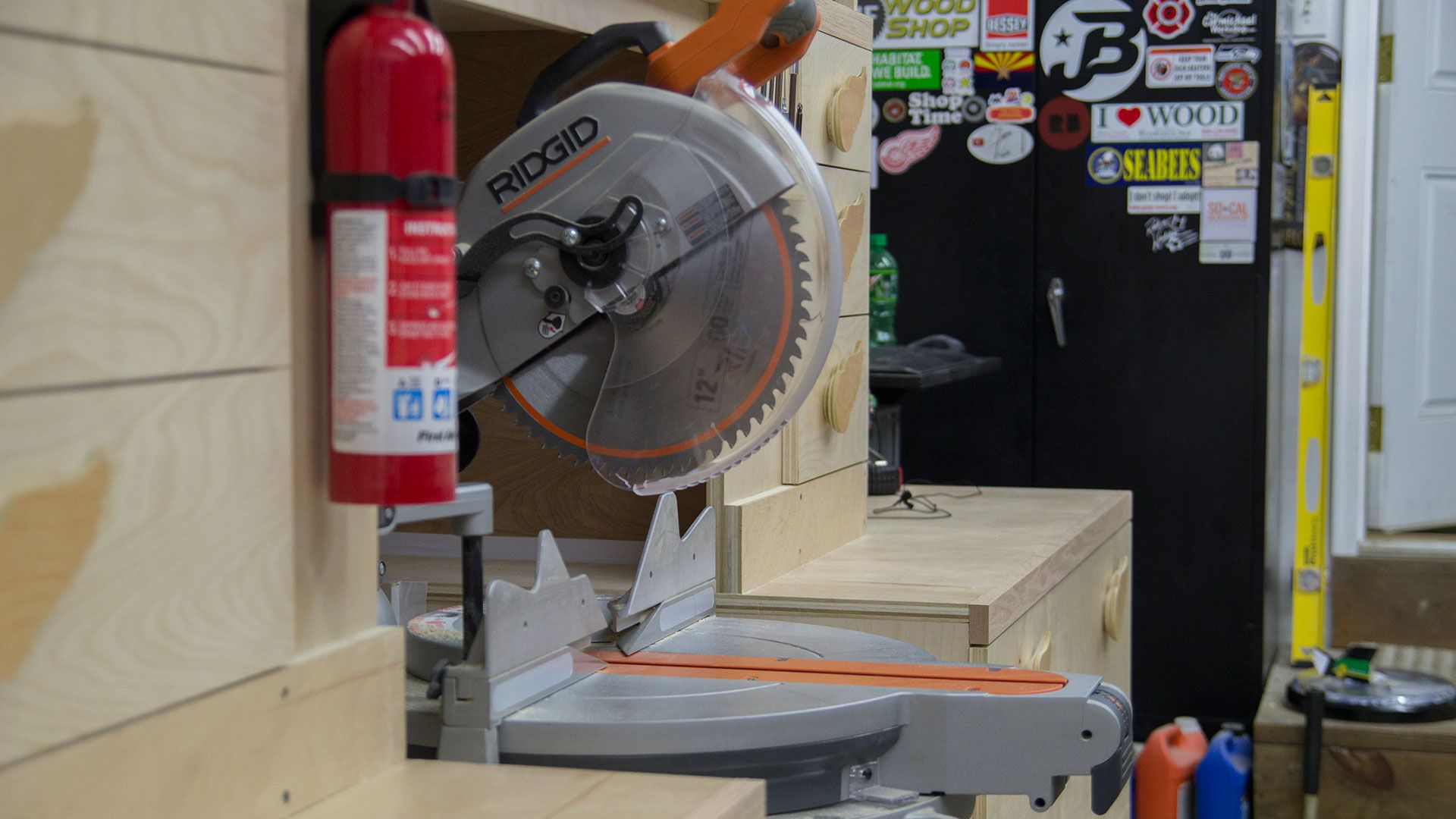 The Ultimate Miter Saw Station : 26 Steps (with Pictures) - Instructables
