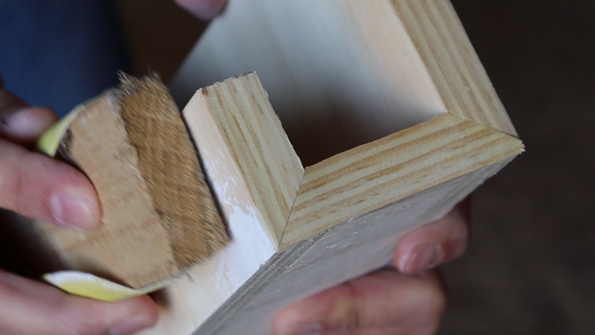 Quick and Easy Forward Facing Book Shelves : 6 Steps (with Pictures ...
