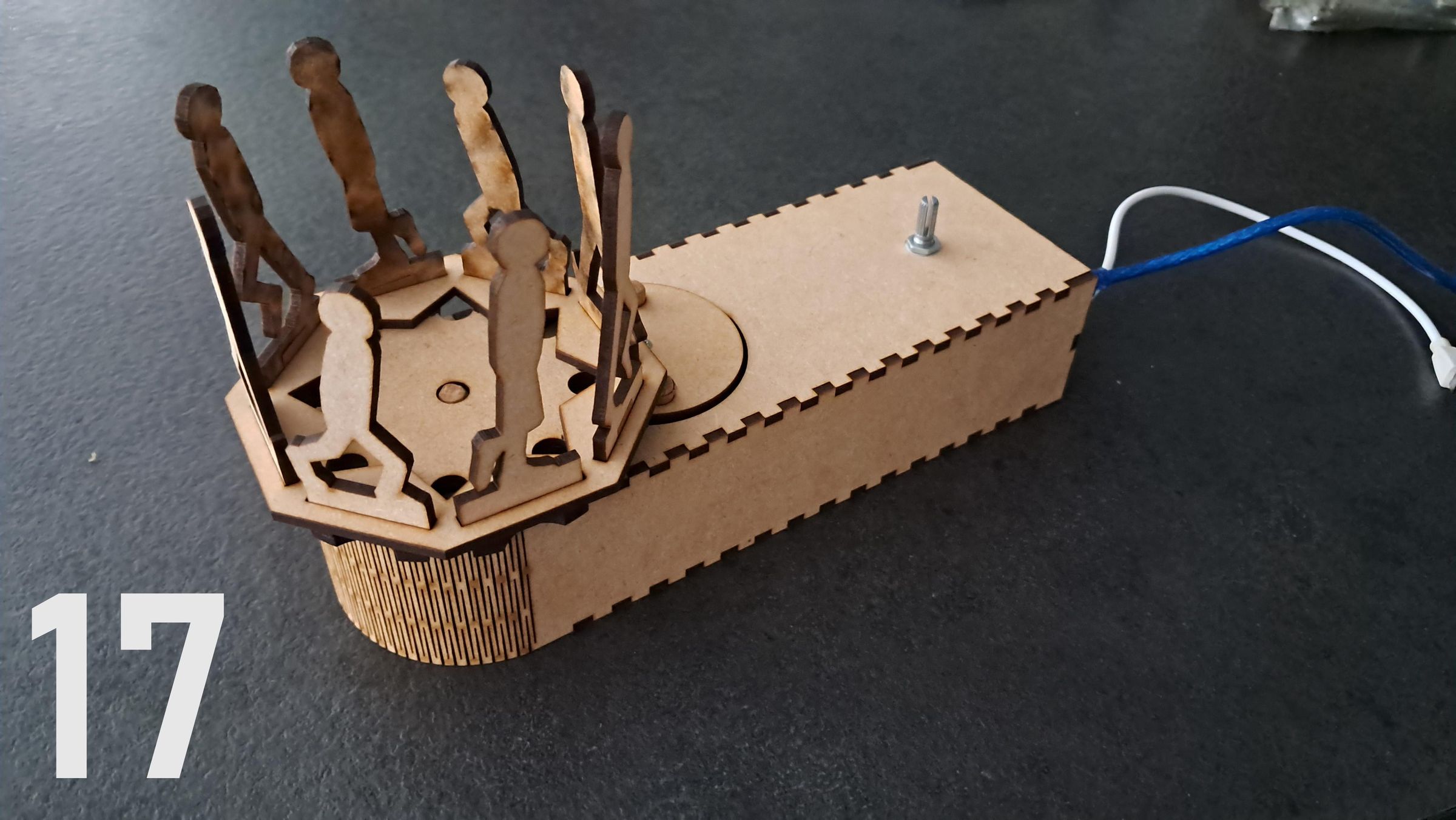Customizable Zoetrope : 8 Steps - Instructables