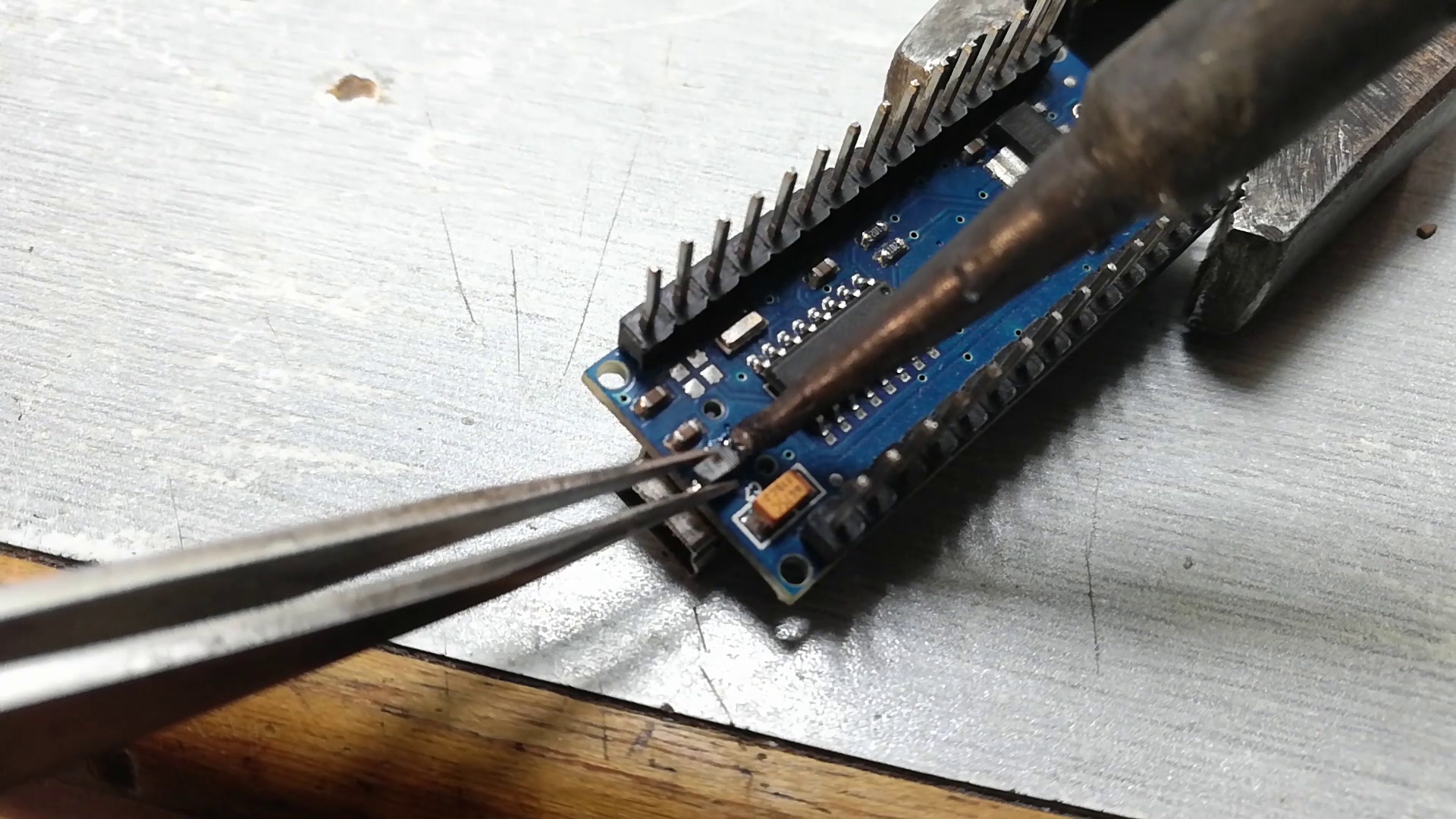 How to Fix Fried Arduino Nano/Uno/Mega : 8 Steps (with Pictures) - Instructables