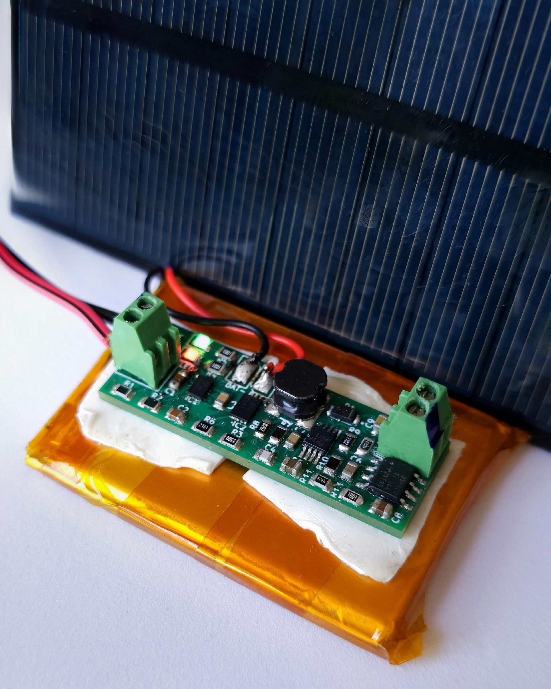 Solar Chager PowerBank - Charge Your Electronics With the Sun : 5 Steps ...