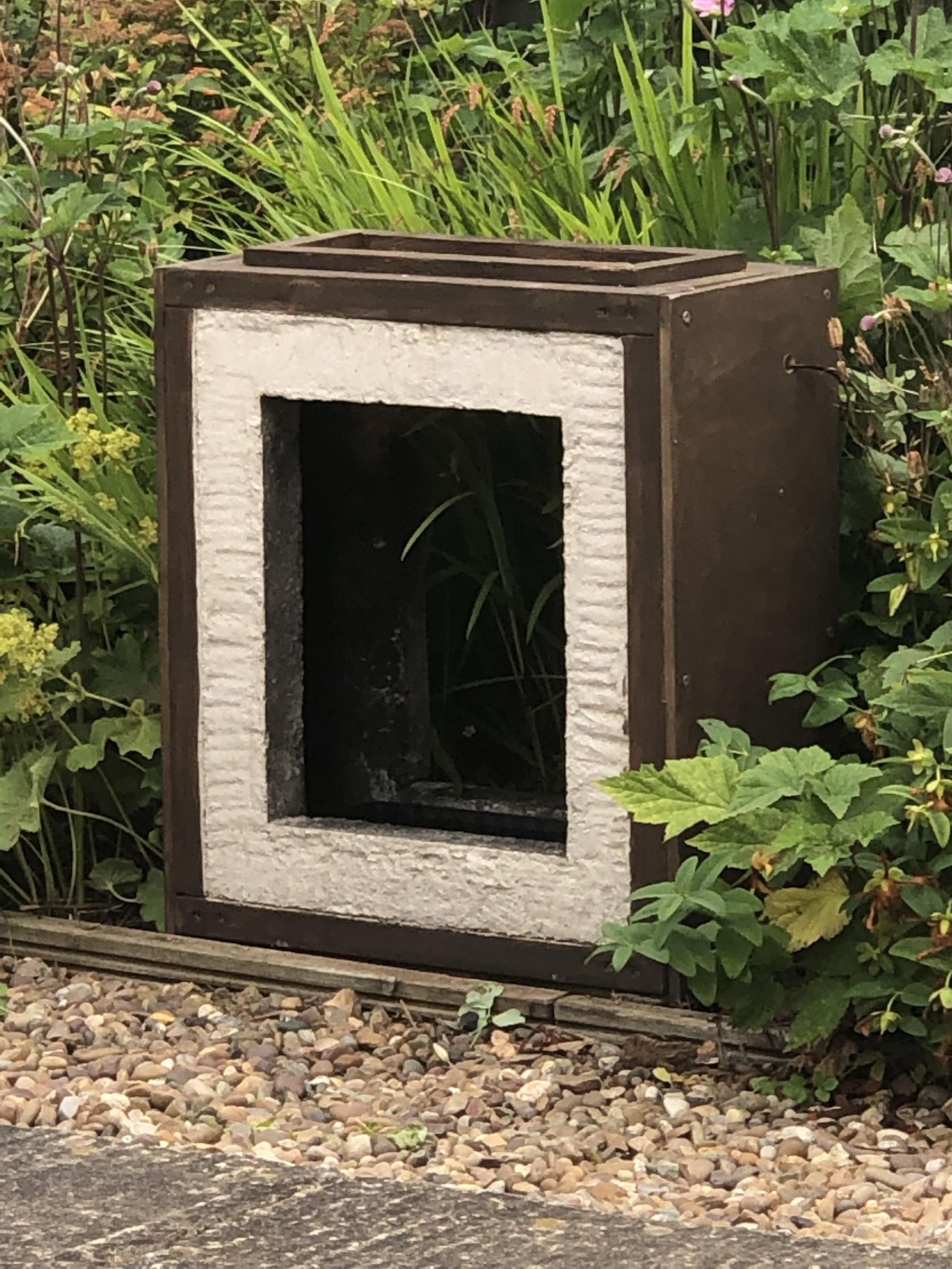 Concrete Framed Water Feature With Planter : 5 Steps (with Pictures ...