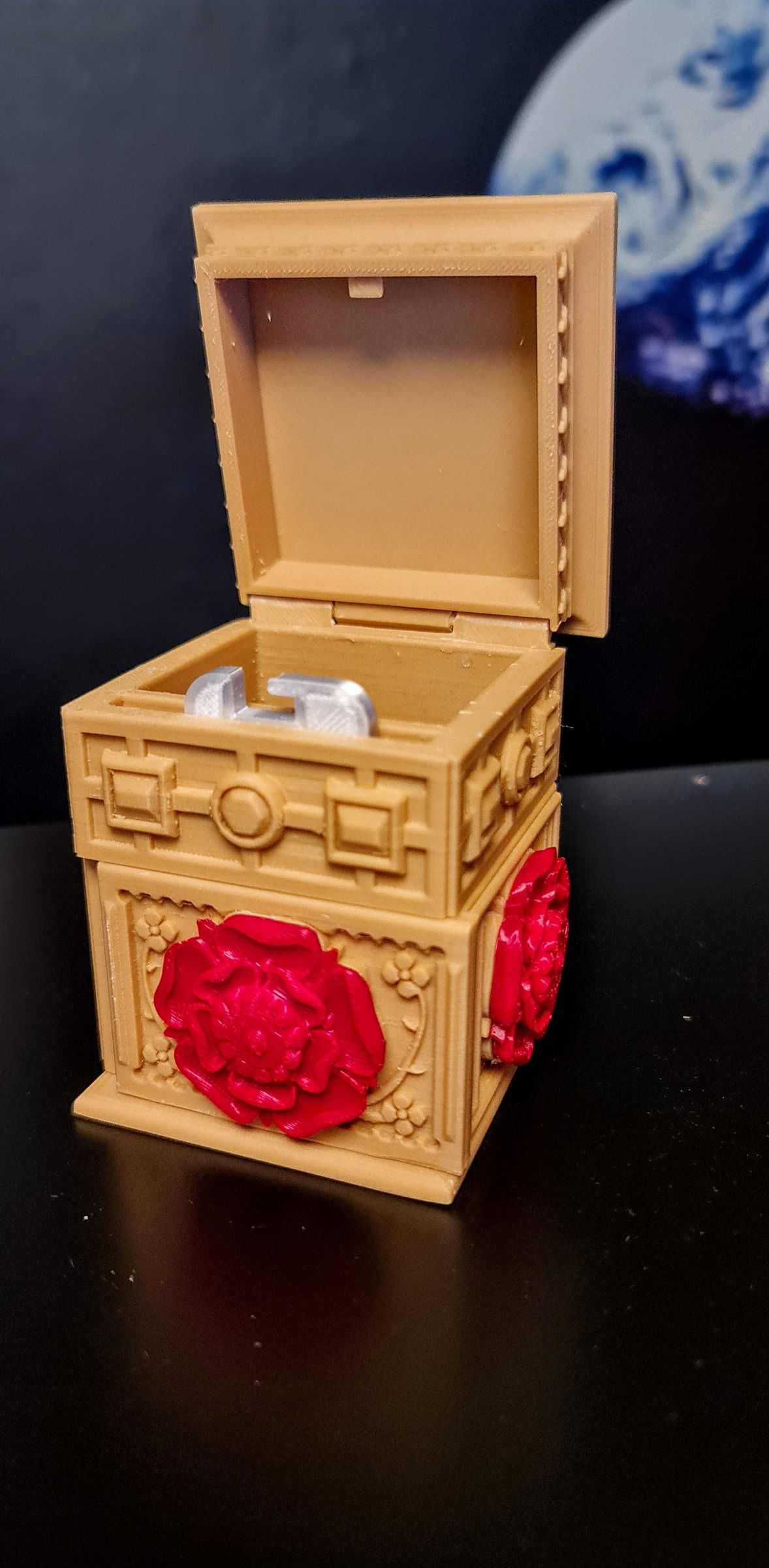 The Tudor Rose Box Assembly Instructions : 8 Steps (with Pictures ...