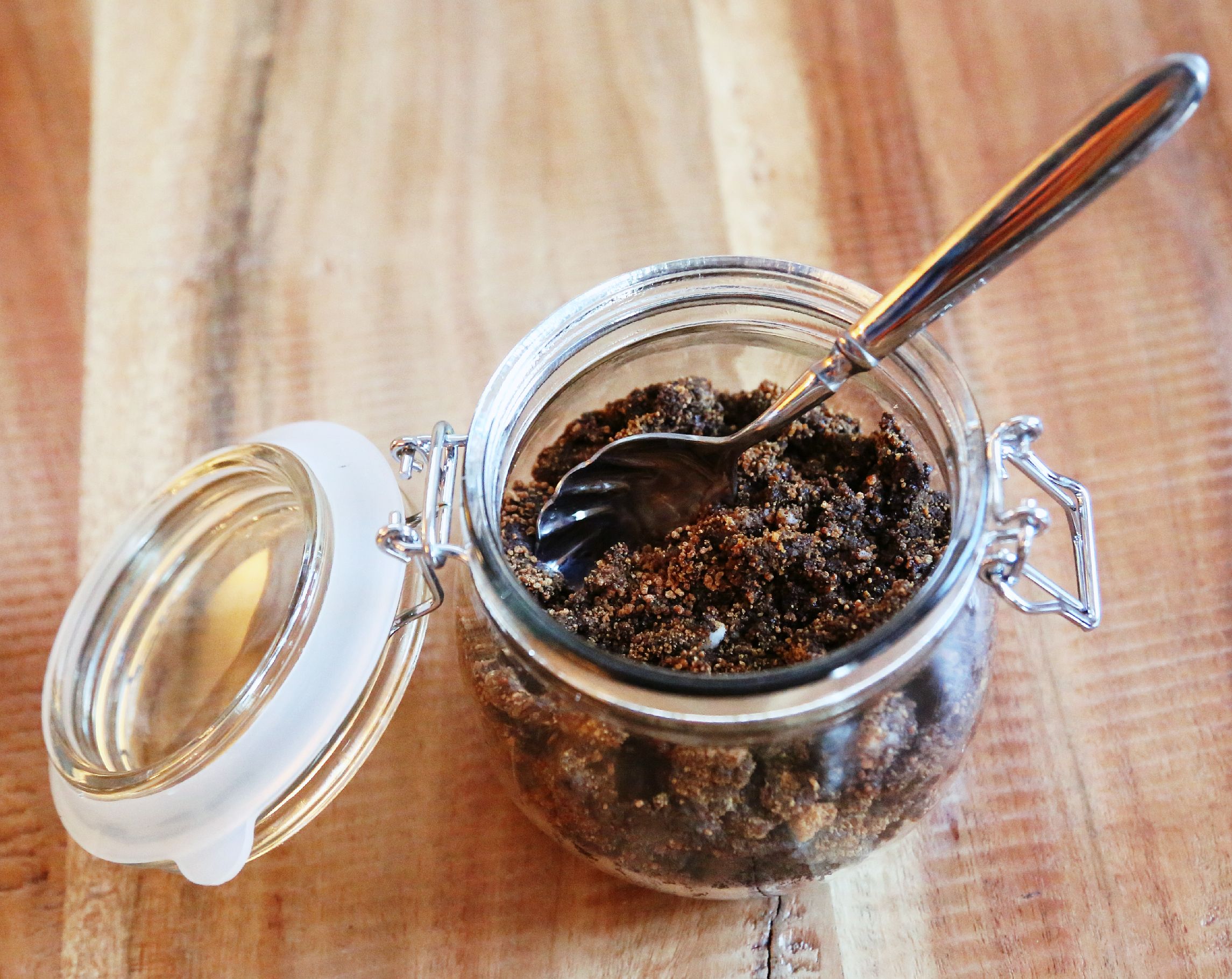 Coconut Coffee Body Scrub : 10 Steps (with Pictures) - Instructables