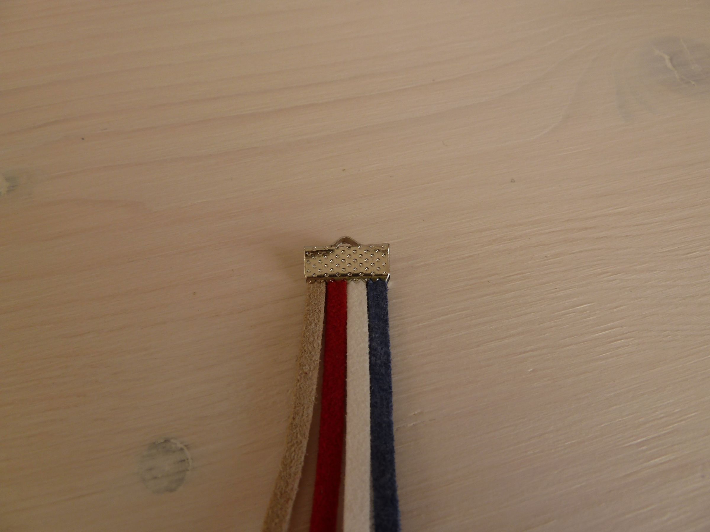 Four Strands Braided Bracelets : 8 Steps (with Pictures) - Instructables