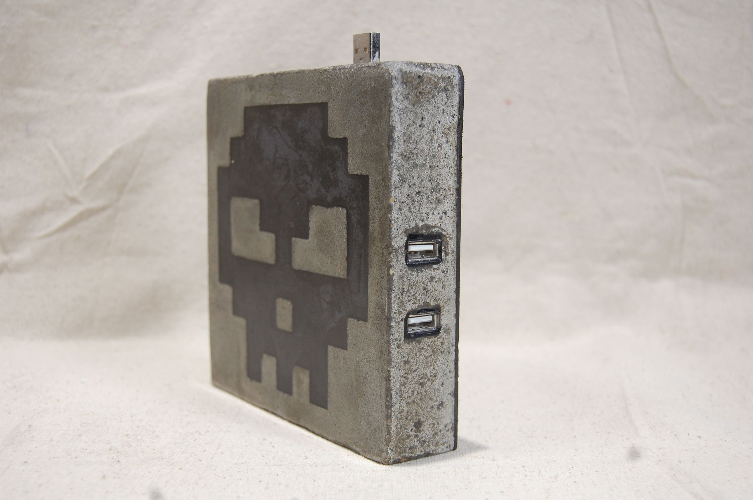 The 8-Bit Skull Concrete USB Hub : 11 Steps (with Pictures) - Instructables