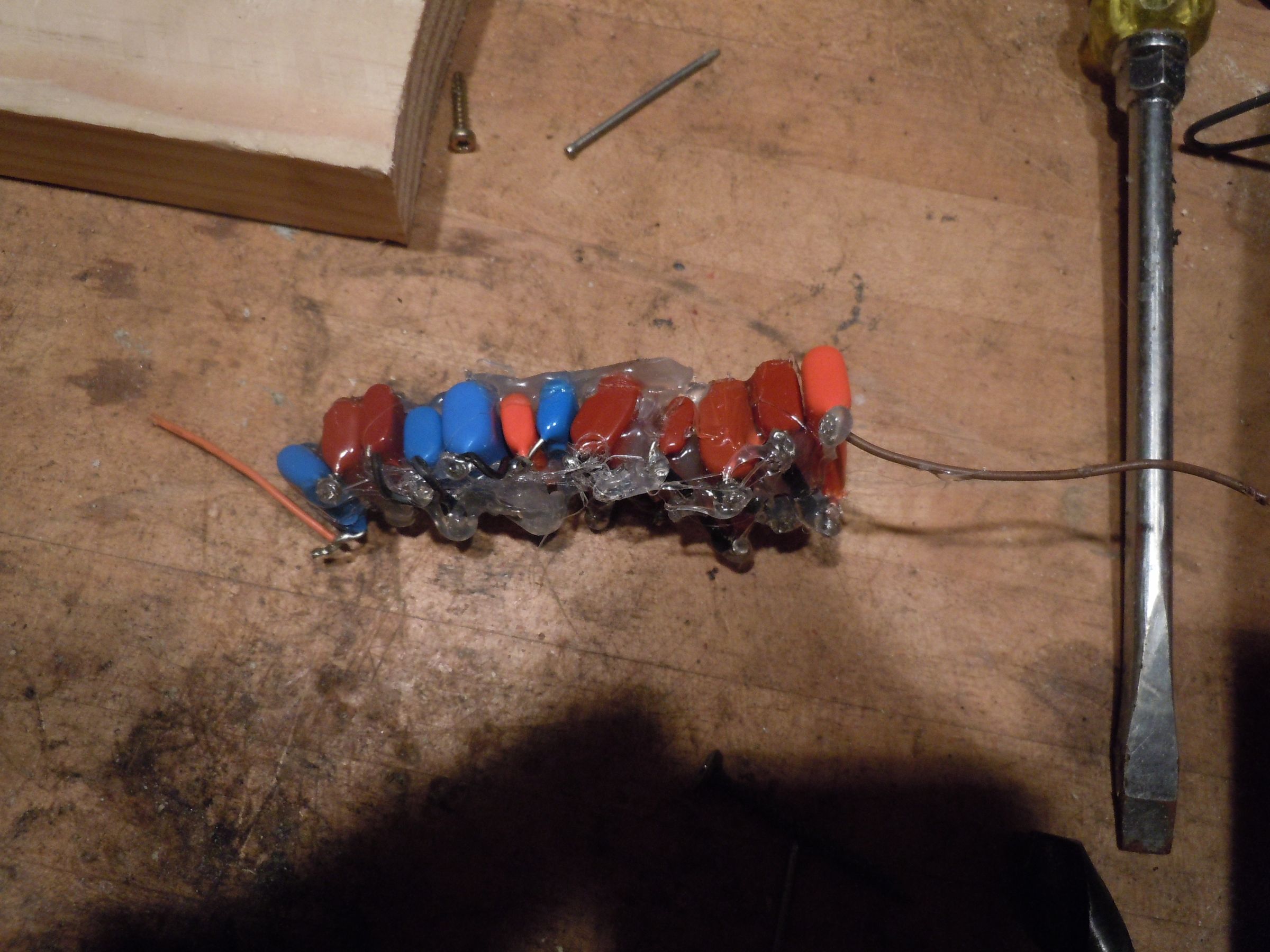 MINI TESLA COIL : 10 Steps - Instructables