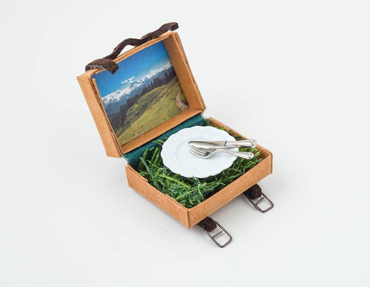 DIY Miniature Suitcase | How to Make a Mini 1/12 Picnic Hamper : 9 ...