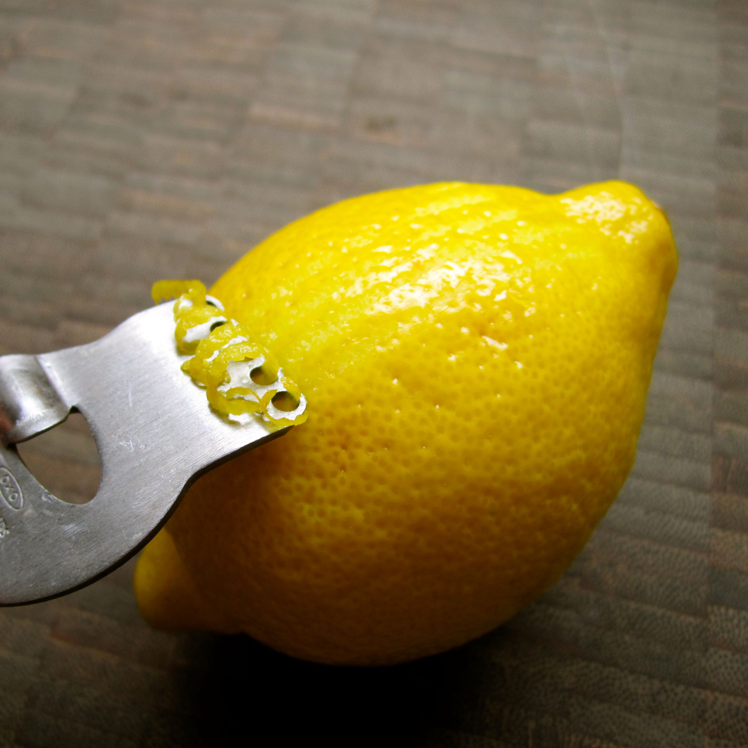 How to Zest a Lemon : 4 Steps (with Pictures) - Instructables