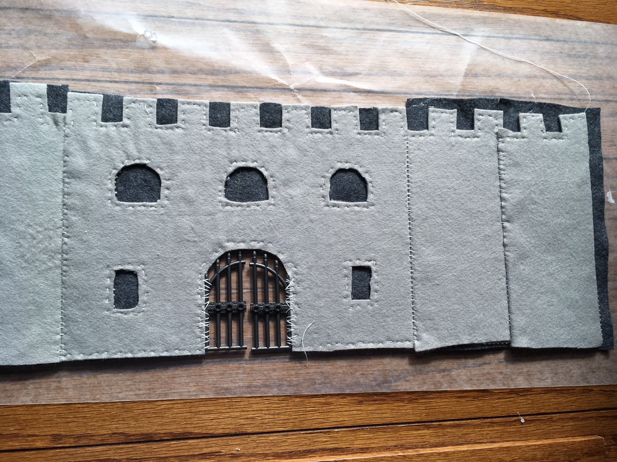 Felt and Plastic Canvas Castle : 17 Steps (with Pictures) - Instructables