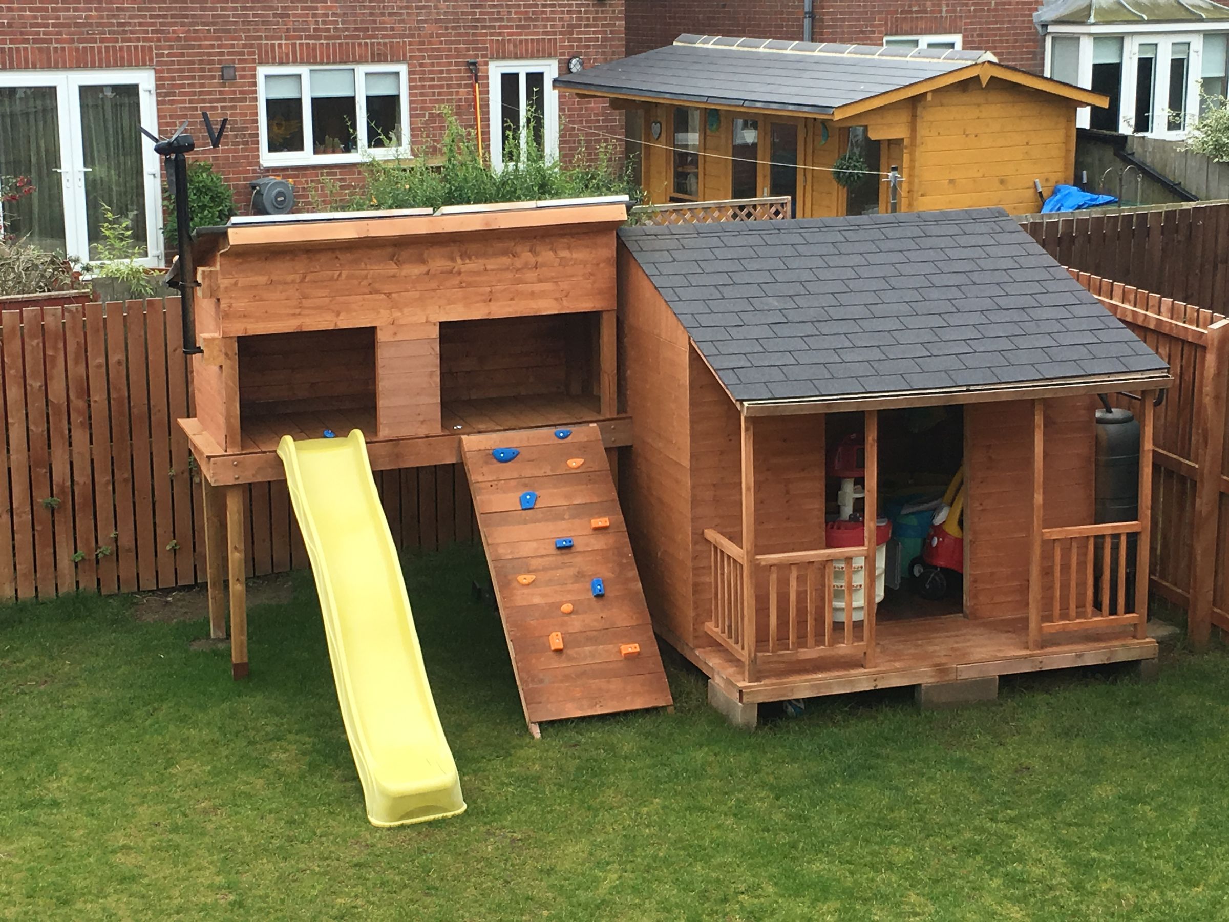 Custom Solar Powered Playhouse With Built in DIY Powerwall! : 7 Steps ...