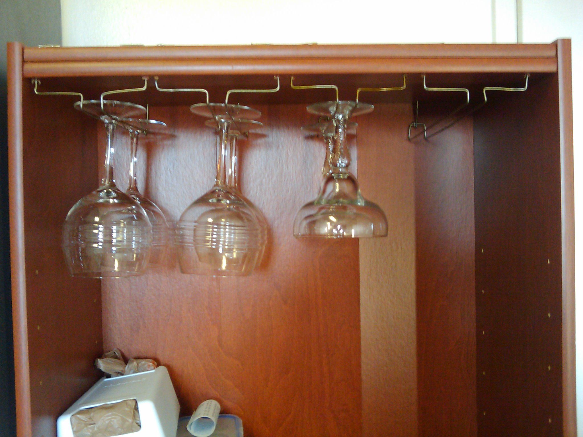 Free Hanging Glass Rack : 4 Steps - Instructables
