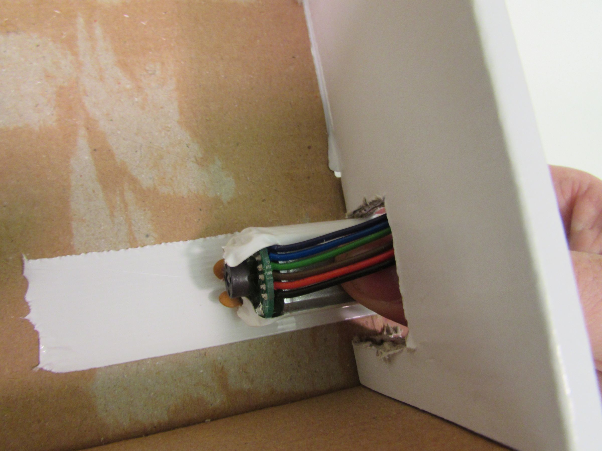 Cardboard Chassis for Cheap Robots 1: Boxbot : 10 Steps (with Pictures ...