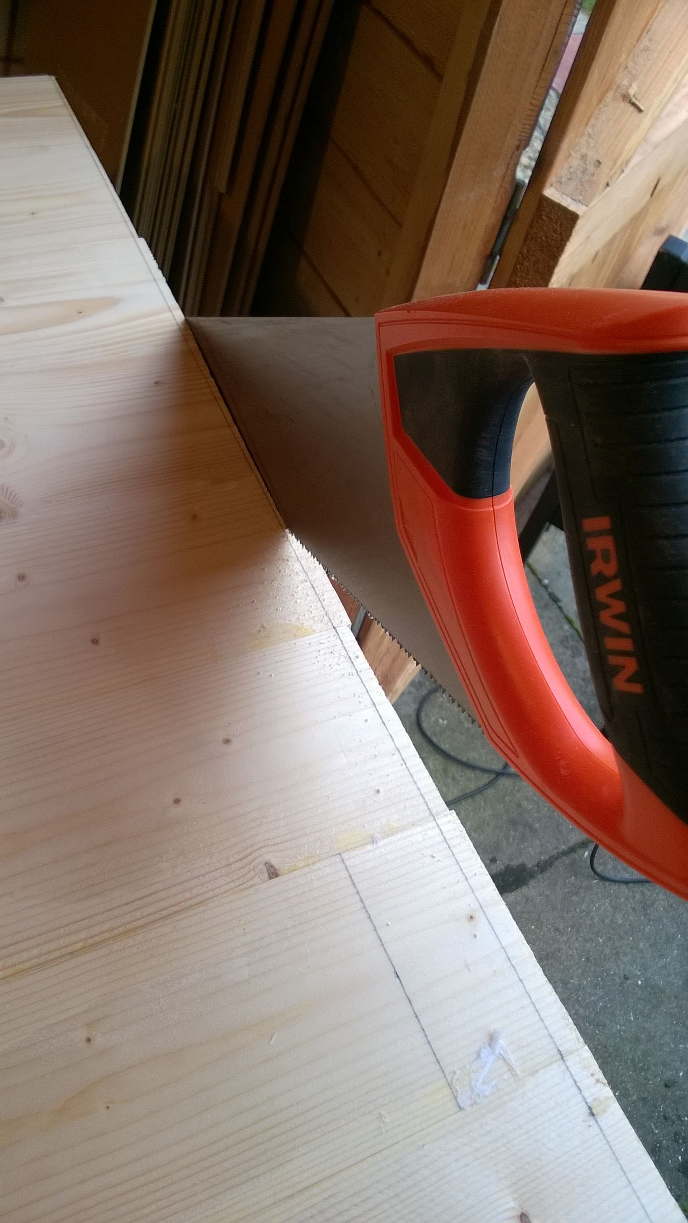 Simple Pine Table : 8 Steps (with Pictures) - Instructables