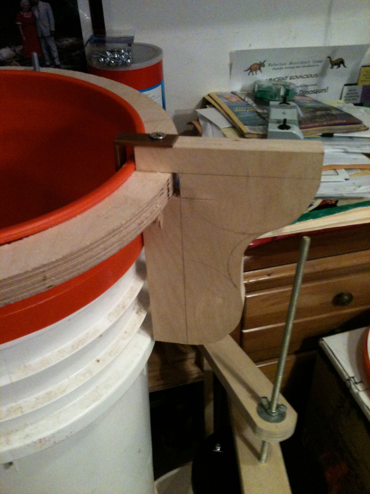 Honey Extractor : 11 Steps (with Pictures) - Instructables