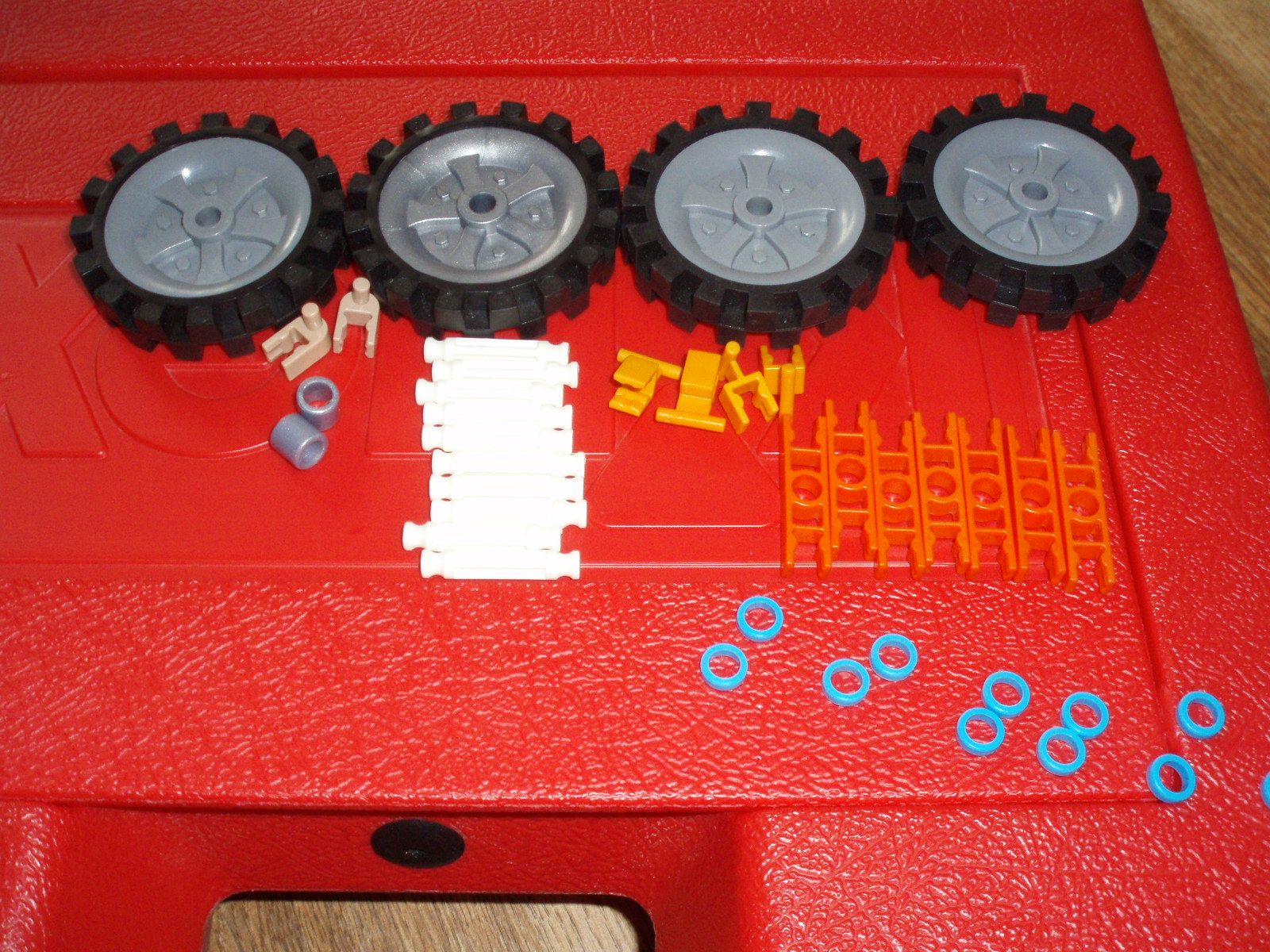 Knex Rock Crawler Car : 4 Steps - Instructables