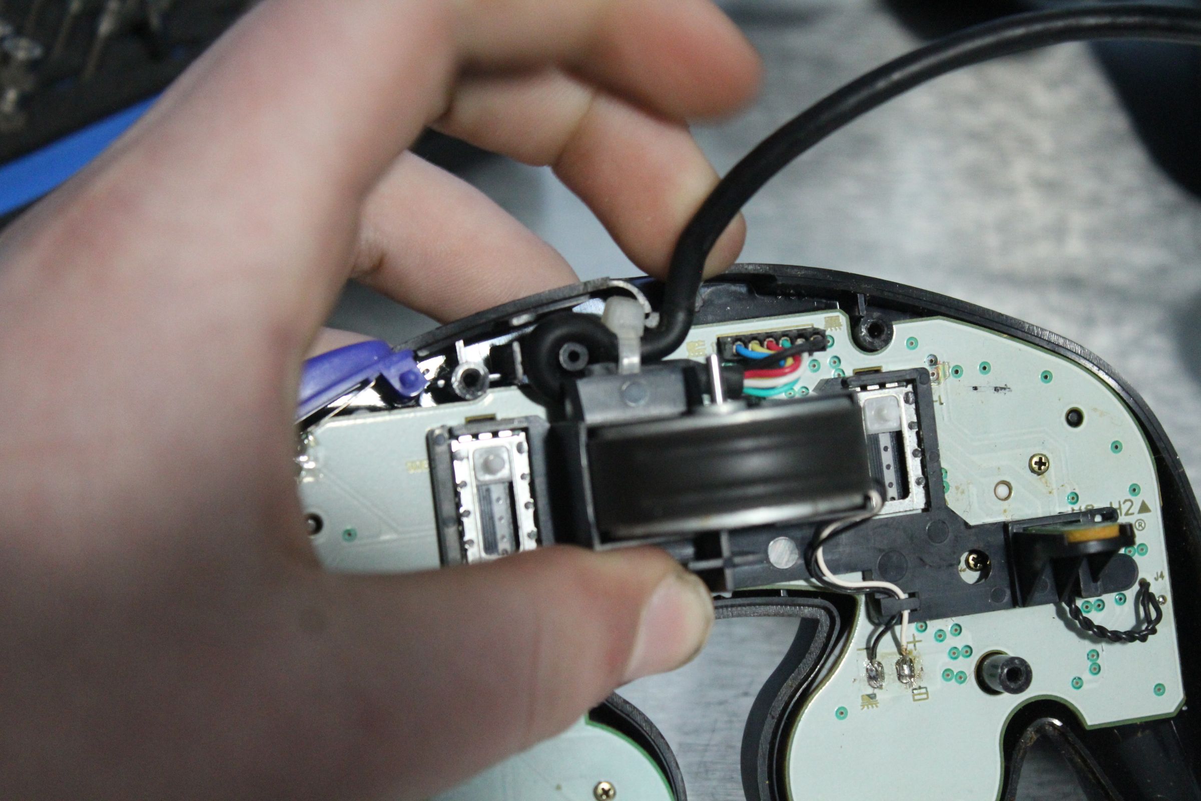 Gamecube Controller LED Mod : 8 Steps (with Pictures) - Instructables