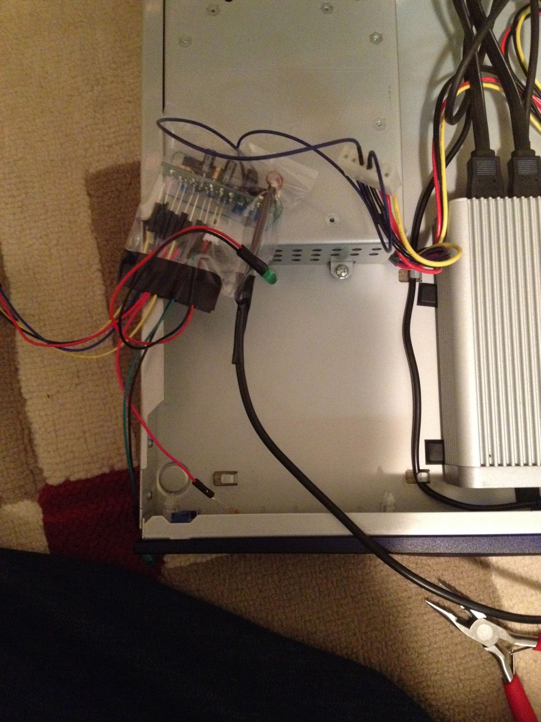 Cobalt RaQ Jukebox/Drive Enclosure : 8 Steps (with Pictures ...