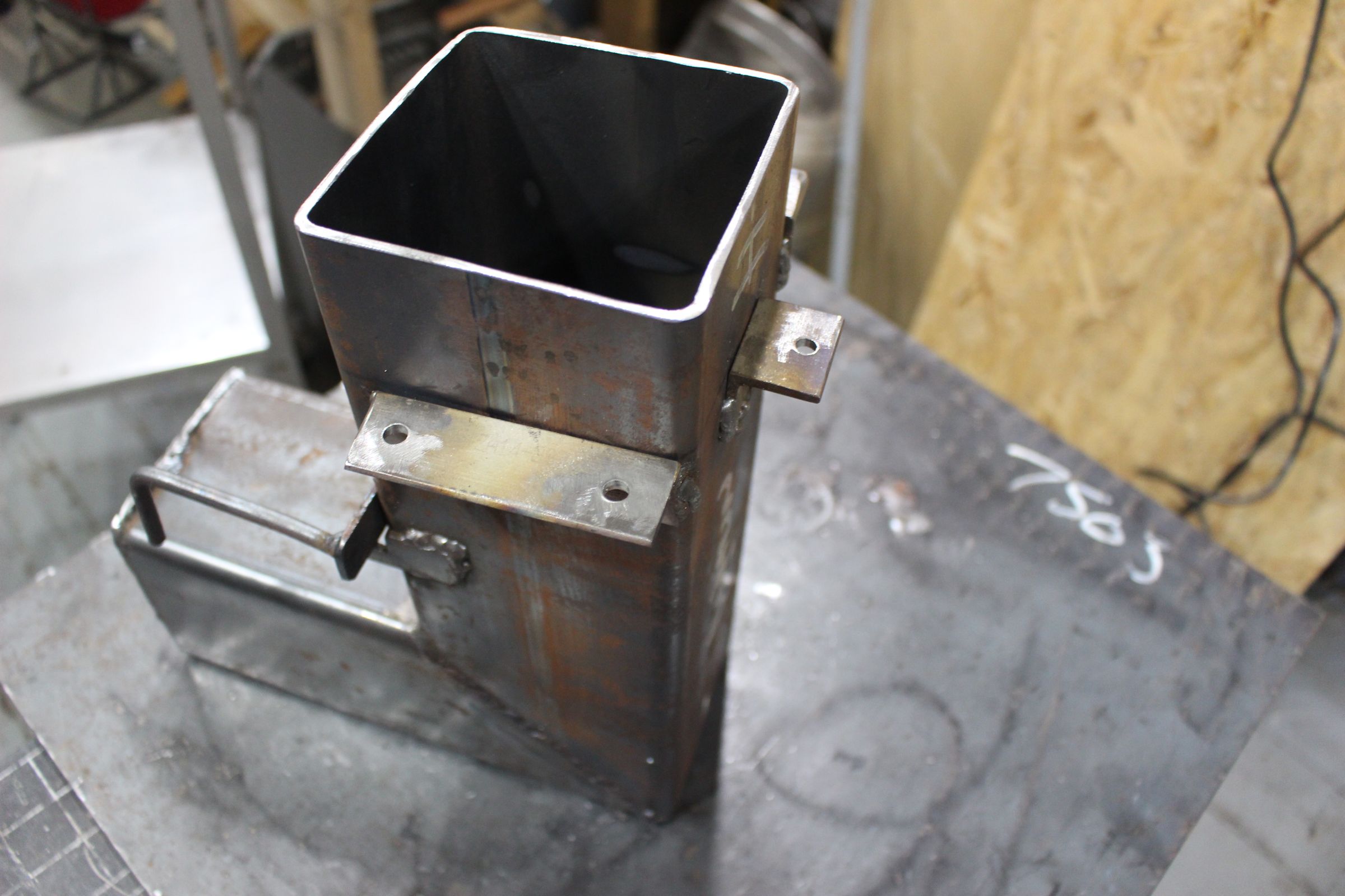 How to Make a Rocket Stove : 4 Steps (with Pictures) - Instructables