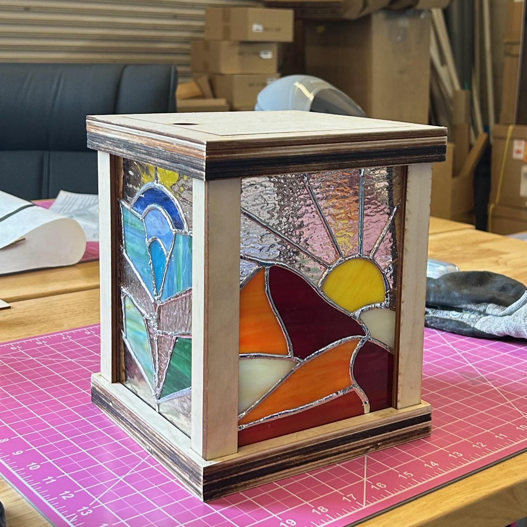 Stained Glass Lantern : 11 Steps (with Pictures) - Instructables