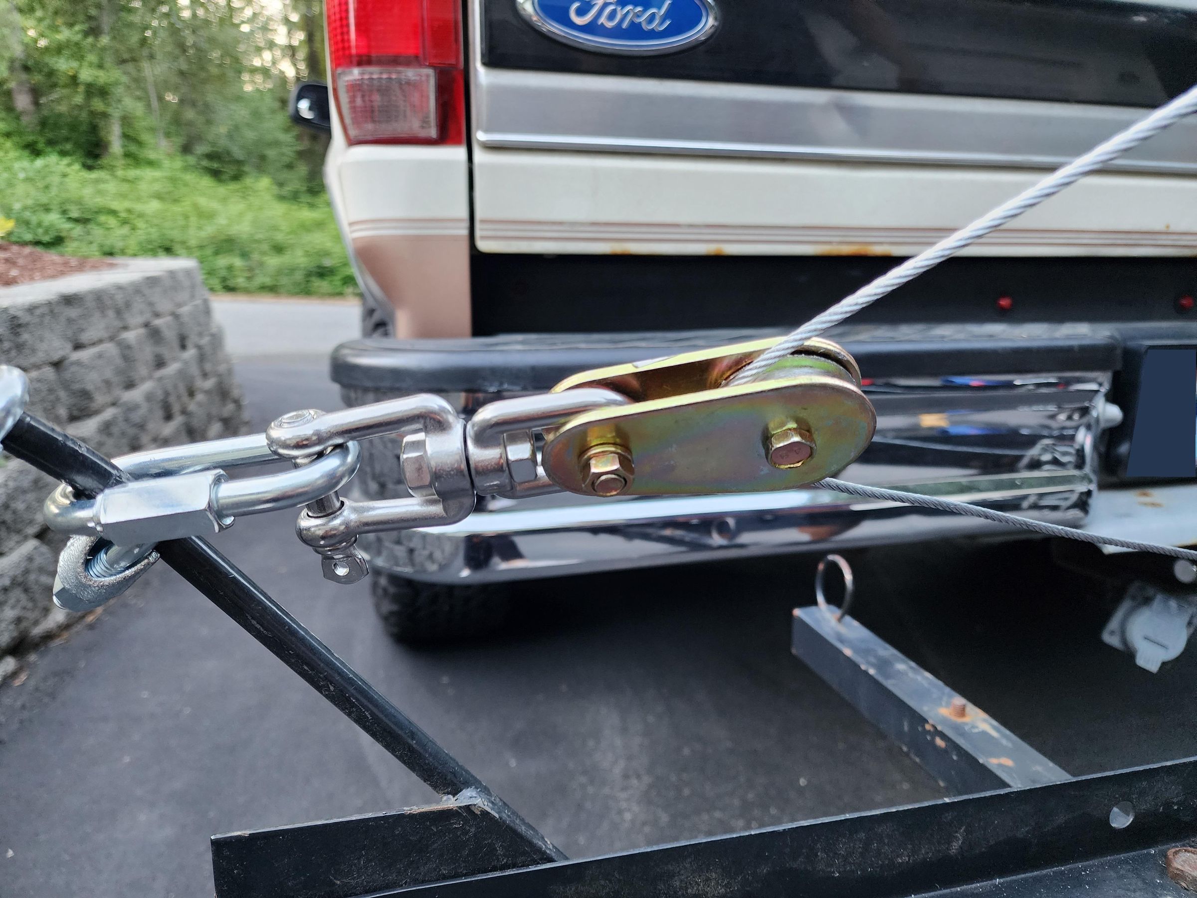 DIY Winch Assisted Motorcycle Hitch Carrier (No-Weld) : 6 Steps (with ...