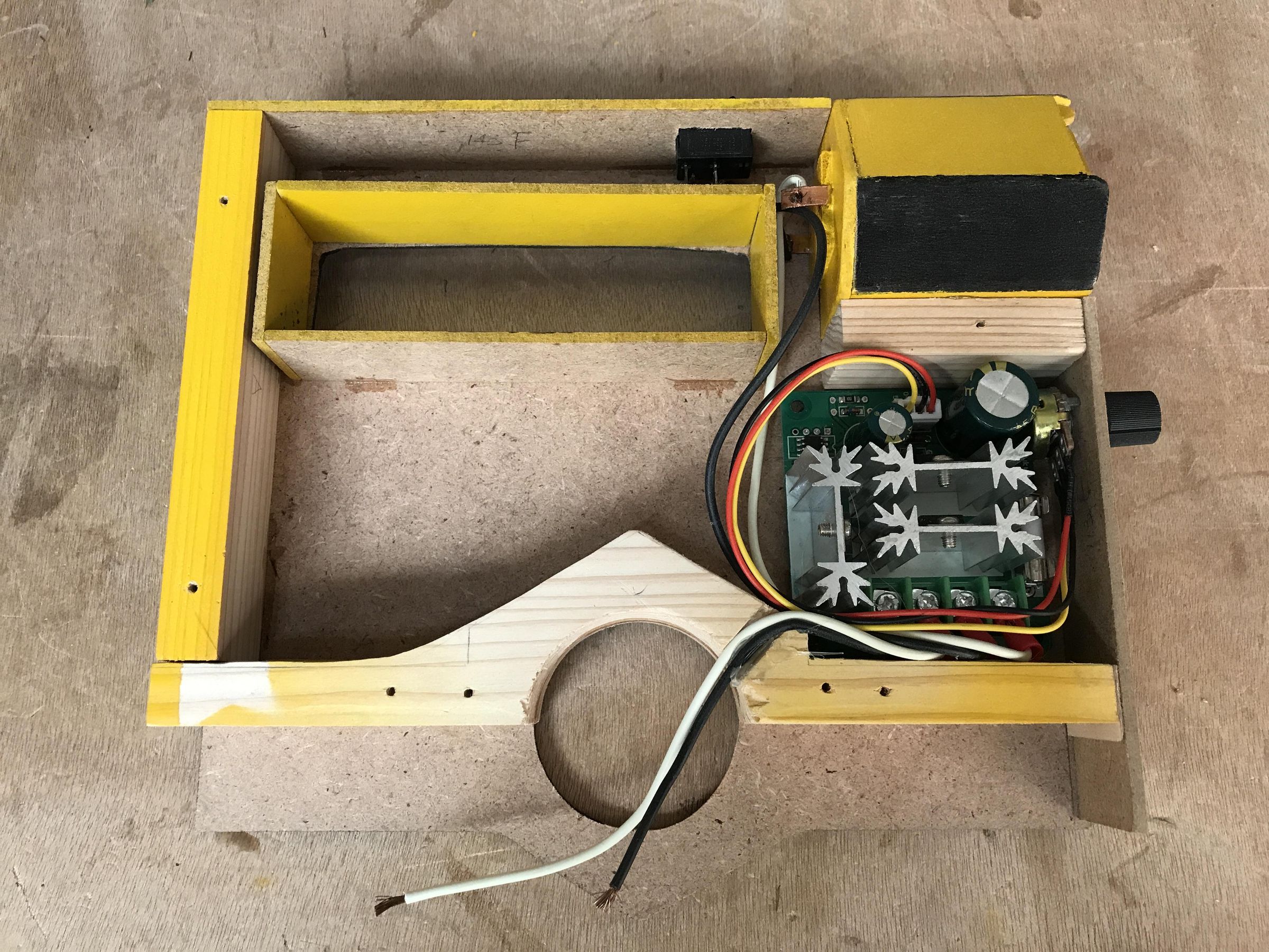 DIY Speed Adjustable Cordless Leaf Blower : 6 Steps (with Pictures ...