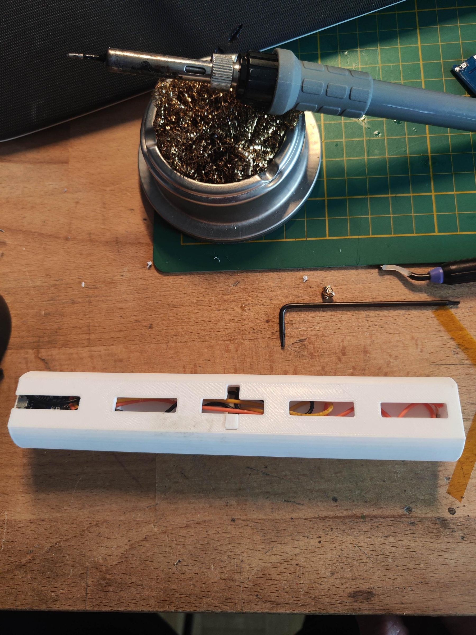 Yet Another DIY Maglite USB Rechargeable 18650 Cells for 3xD Replacement. : 4 Steps (with ...