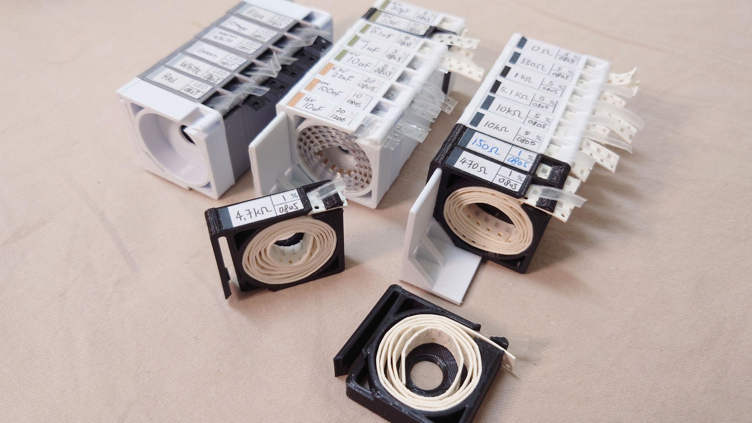 SMD Organizer Cartridge (Magnetic Wall Mounted!) : 3 Steps (with ...