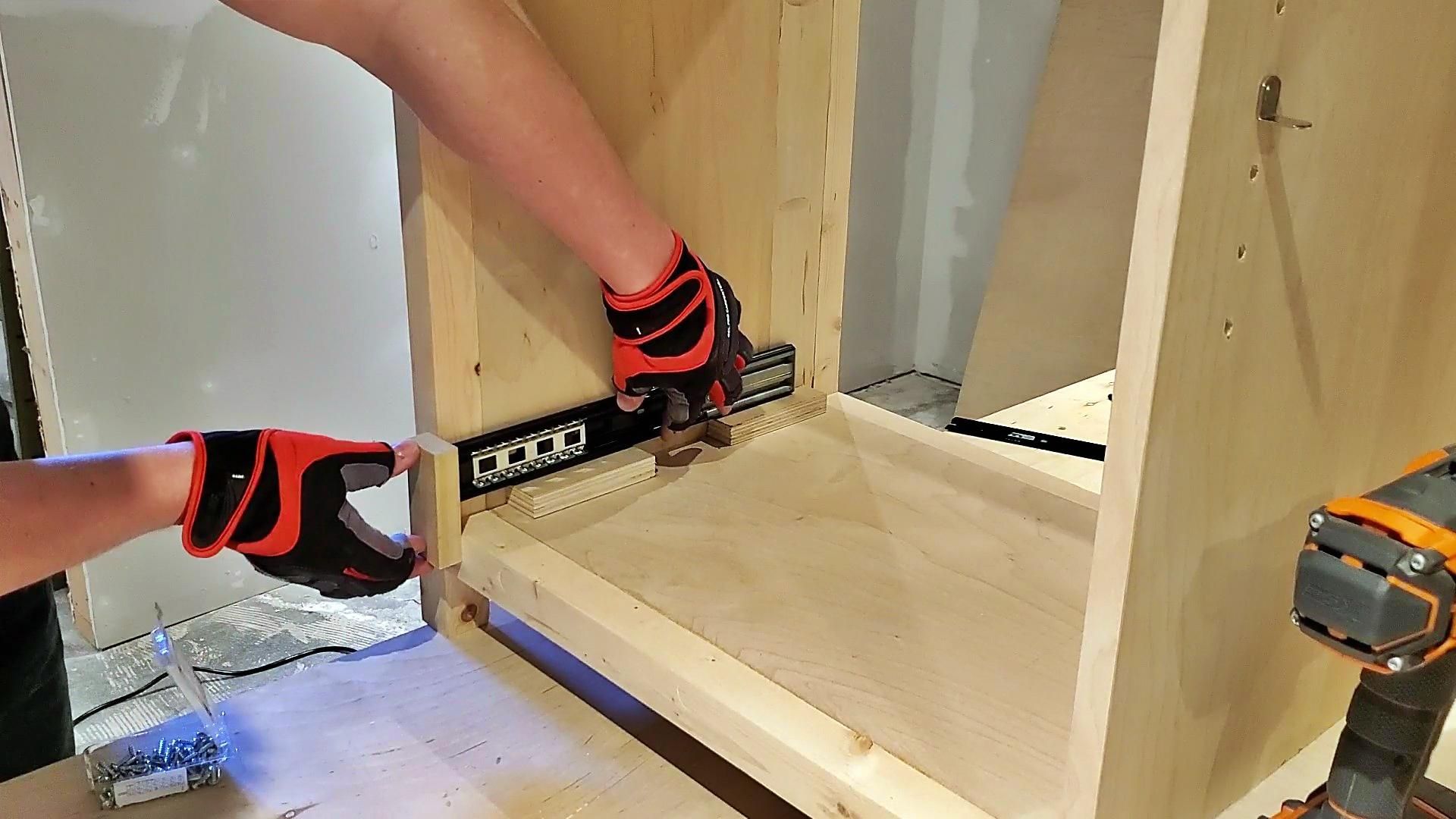 Beginners Guide to Drawers. Measure, Cut, Assemble, Mount, Finish. No ...