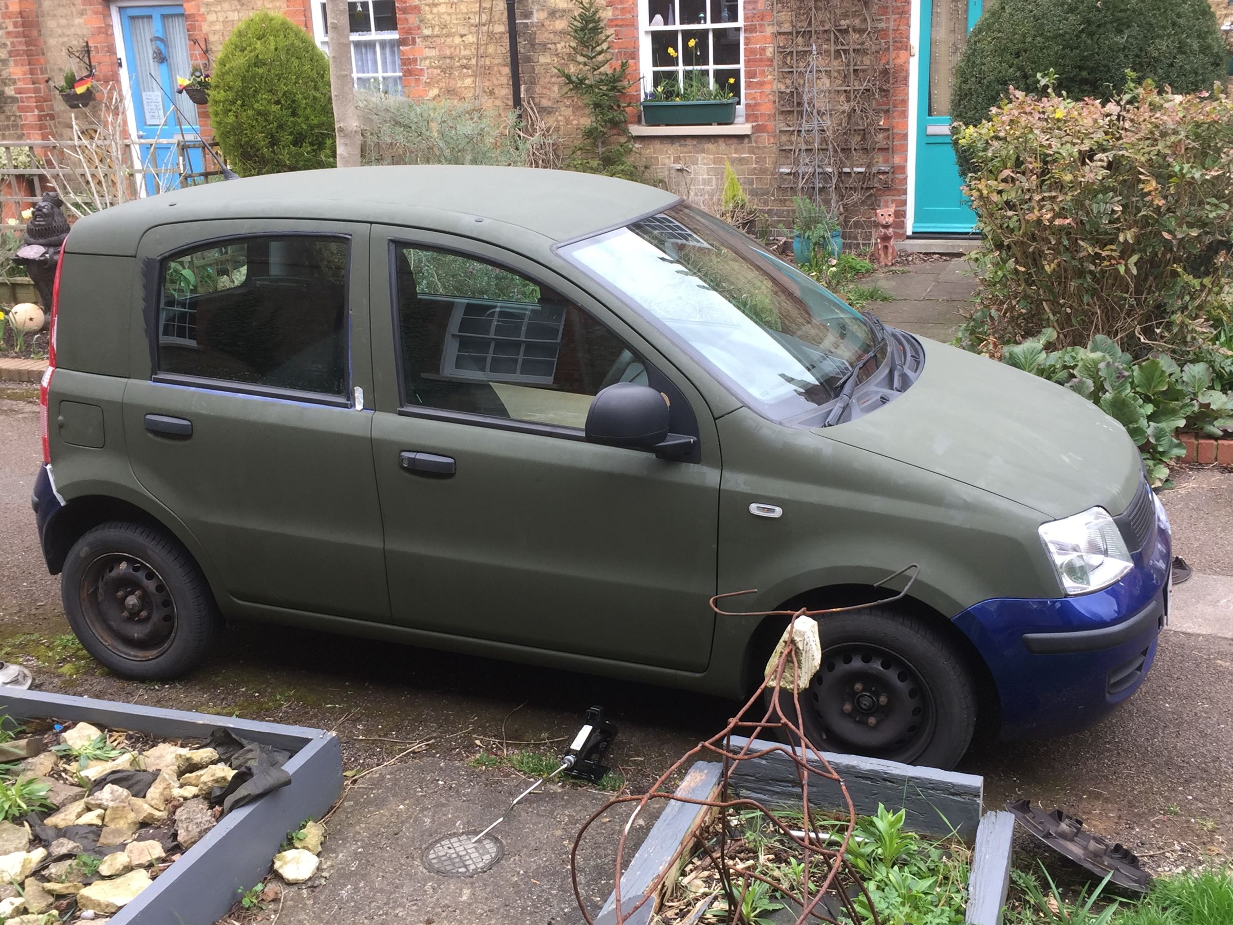 Camping Car ( Apocalypse Car ) : 17 Steps (with Pictures) - Instructables