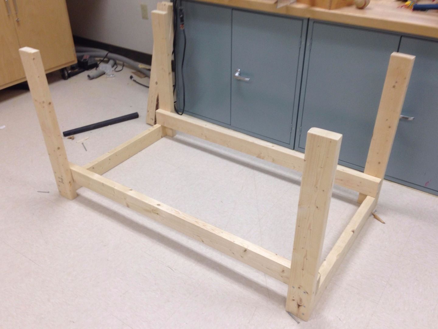 Portable Workbench : 5 Steps (with Pictures) - Instructables