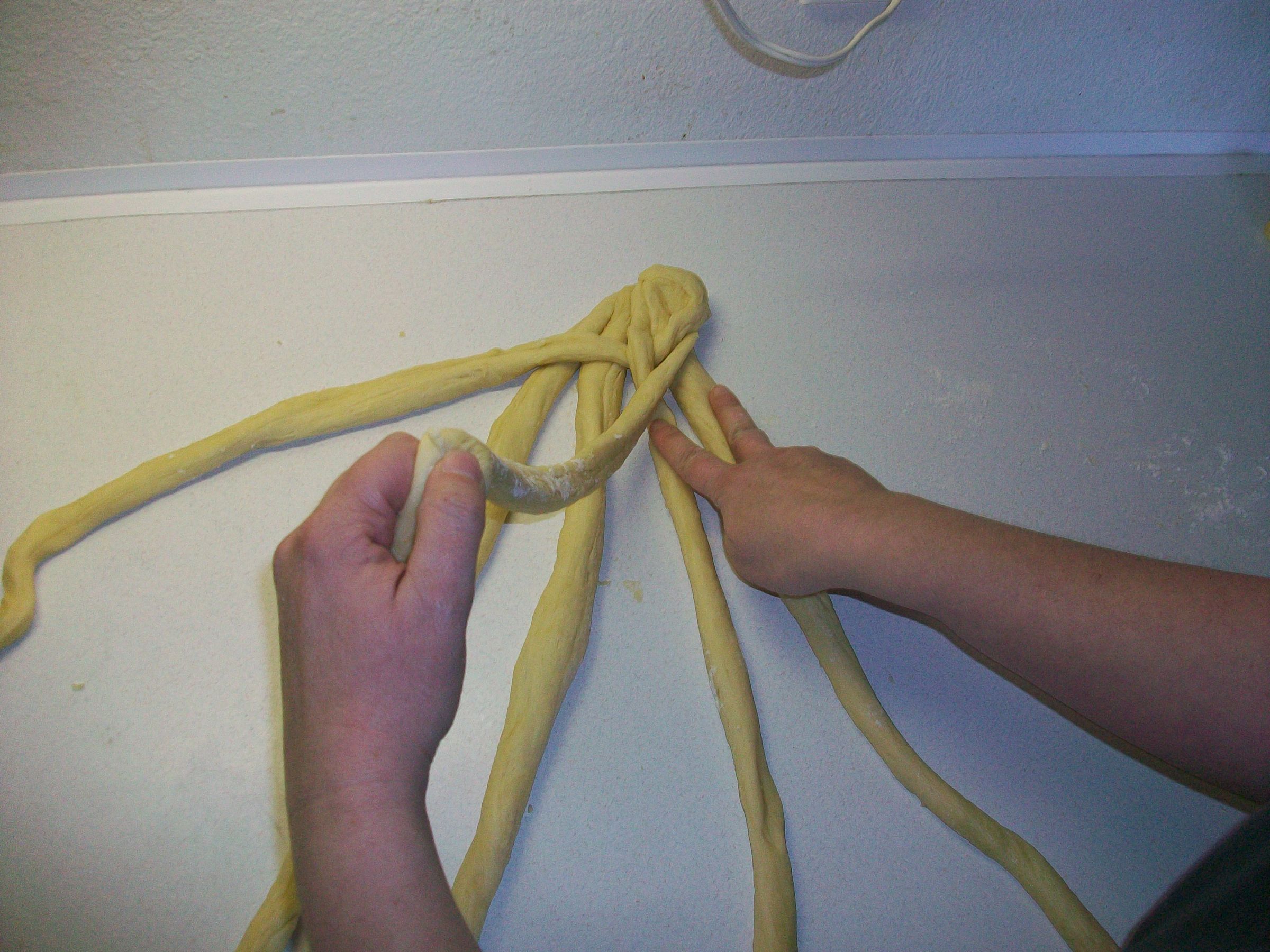 How to Braid Challah - 6 Strand Method : 3 Steps - Instructables