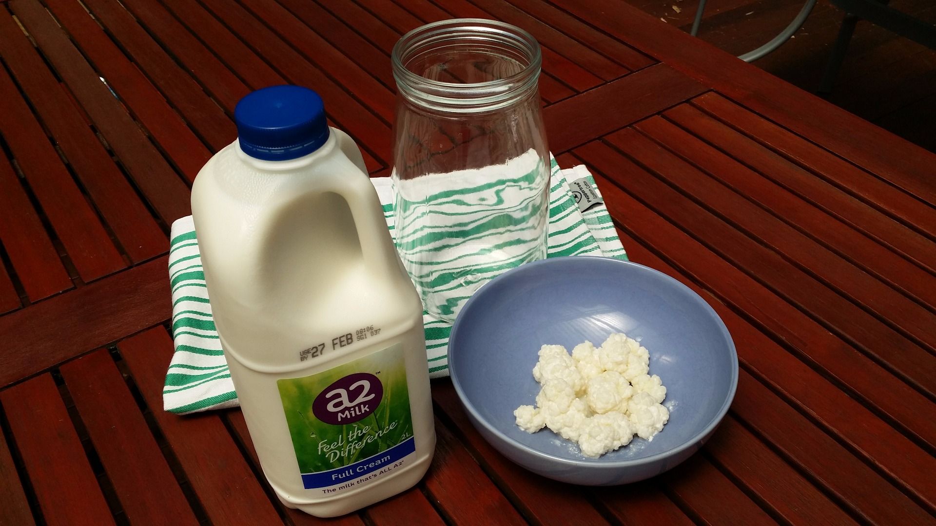 How to Make Home-made Kefir : 4 Steps - Instructables