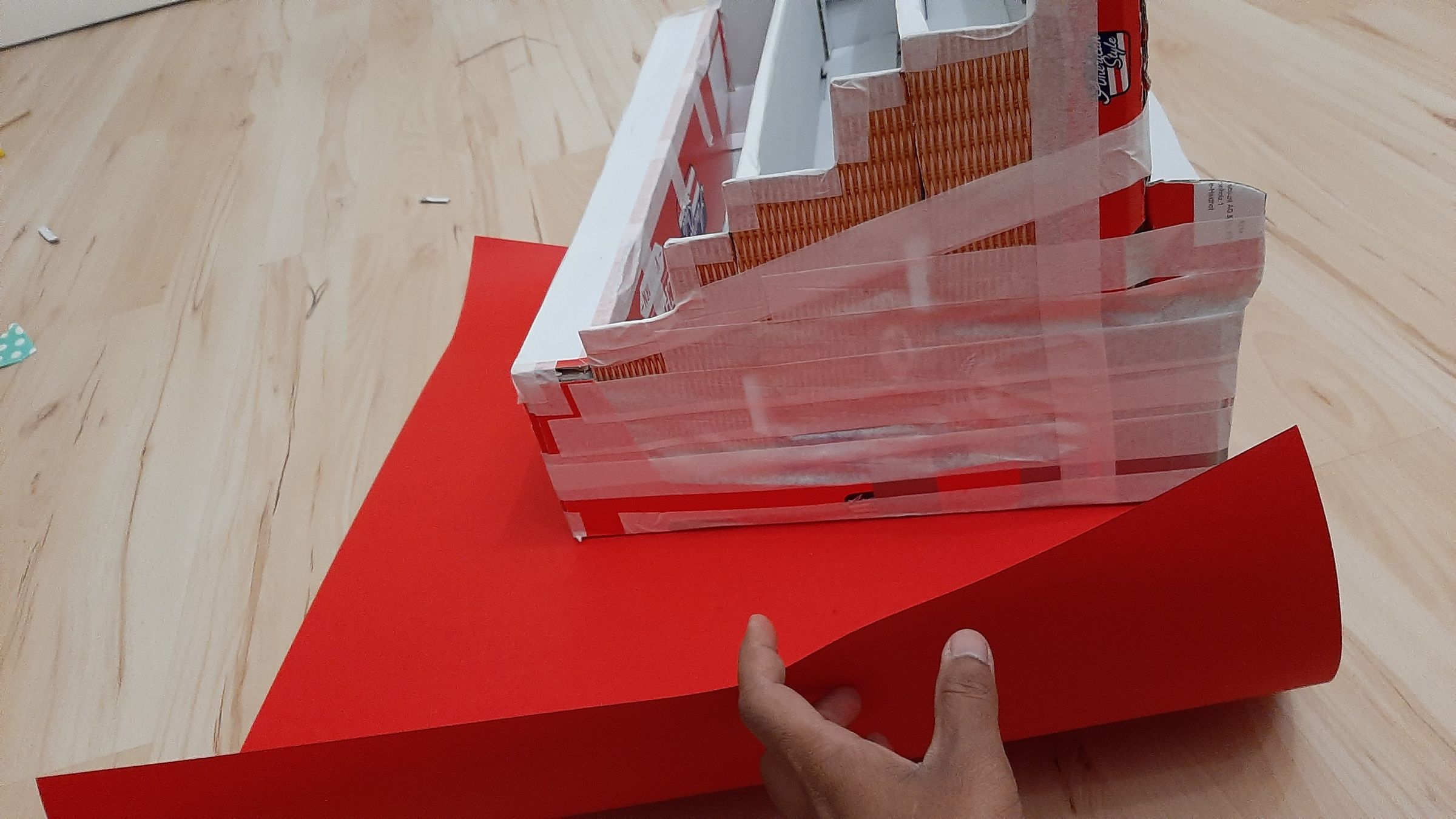 Kids Bookshelf From Cardboard : 6 Steps - Instructables