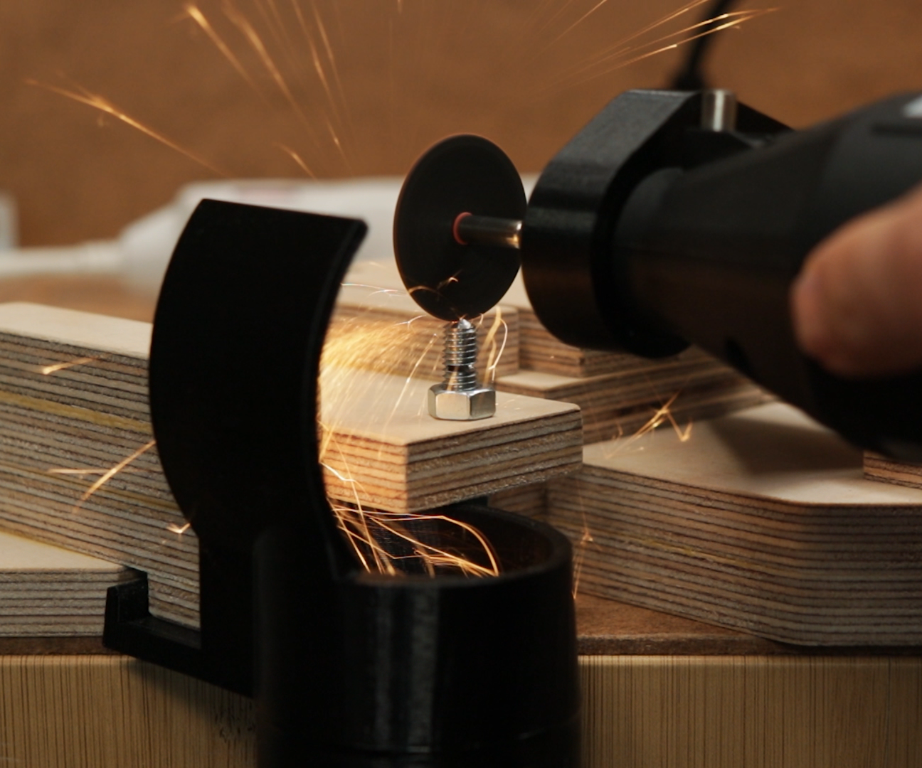 Make PERFECT CUTS With This DIY Dremel Cutting Station : 15 Steps (with ...