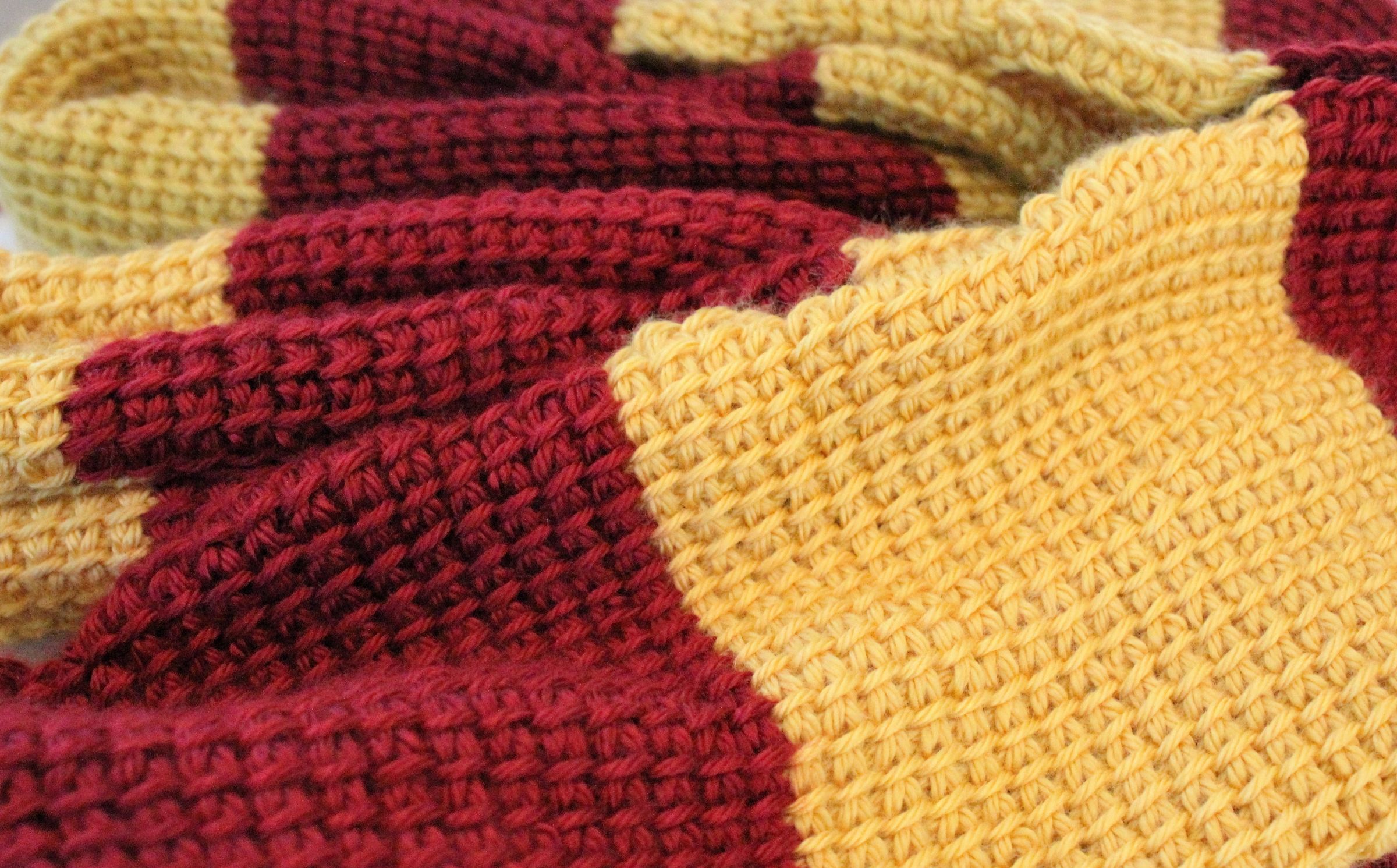 Tunisian Crochet Harry Potter's Gryffindor Scarf : 8 Steps (with ...