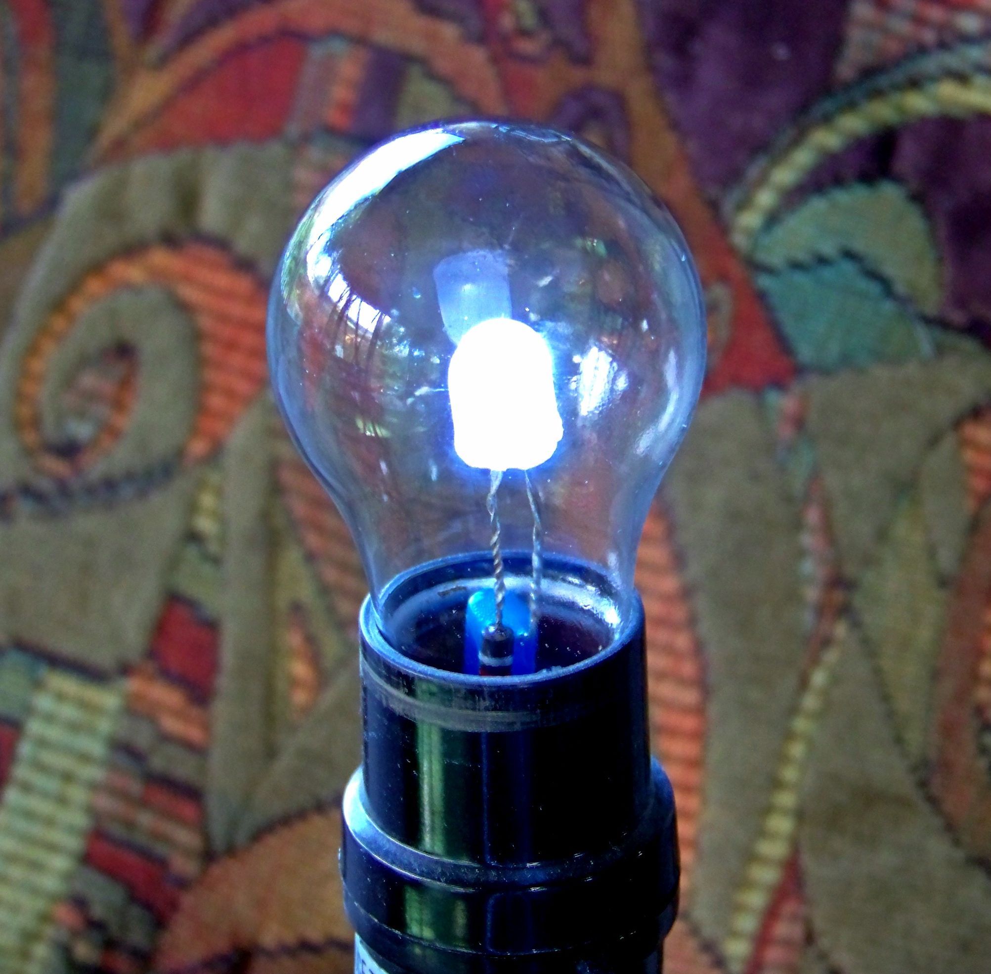 LED Lightbulb : 5 Steps - Instructables