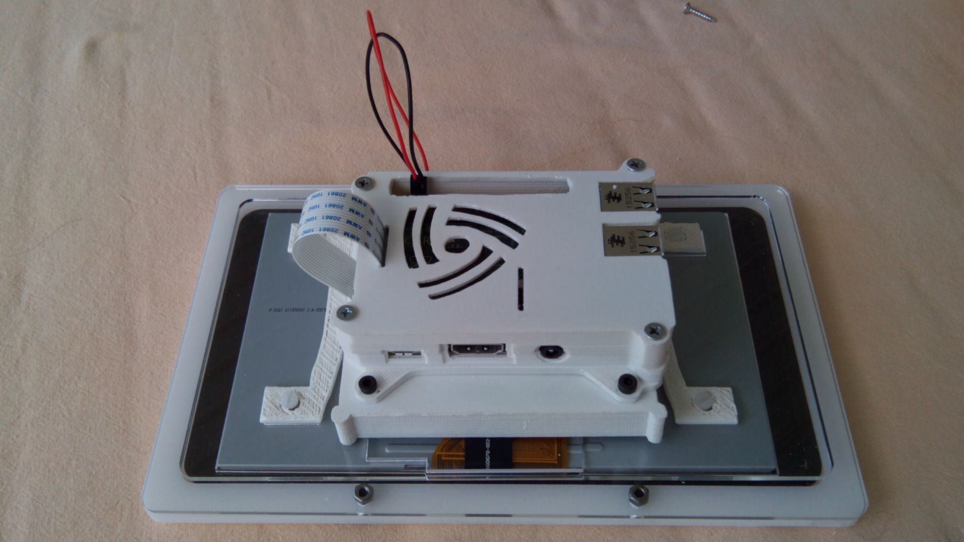 Raspberry PI Touch Screen Frame and Case Assembly Guide : 4 Steps (with ...