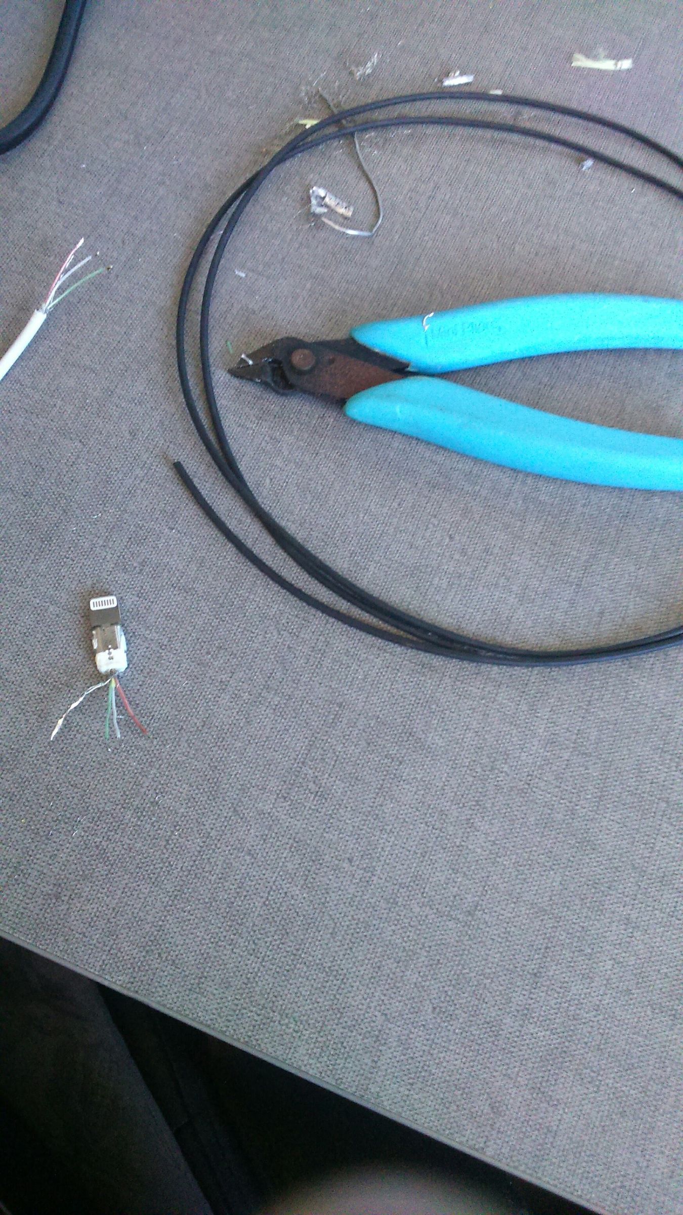 How to Fix the Cable Lightning Apple : 4 Steps (with Pictures ...