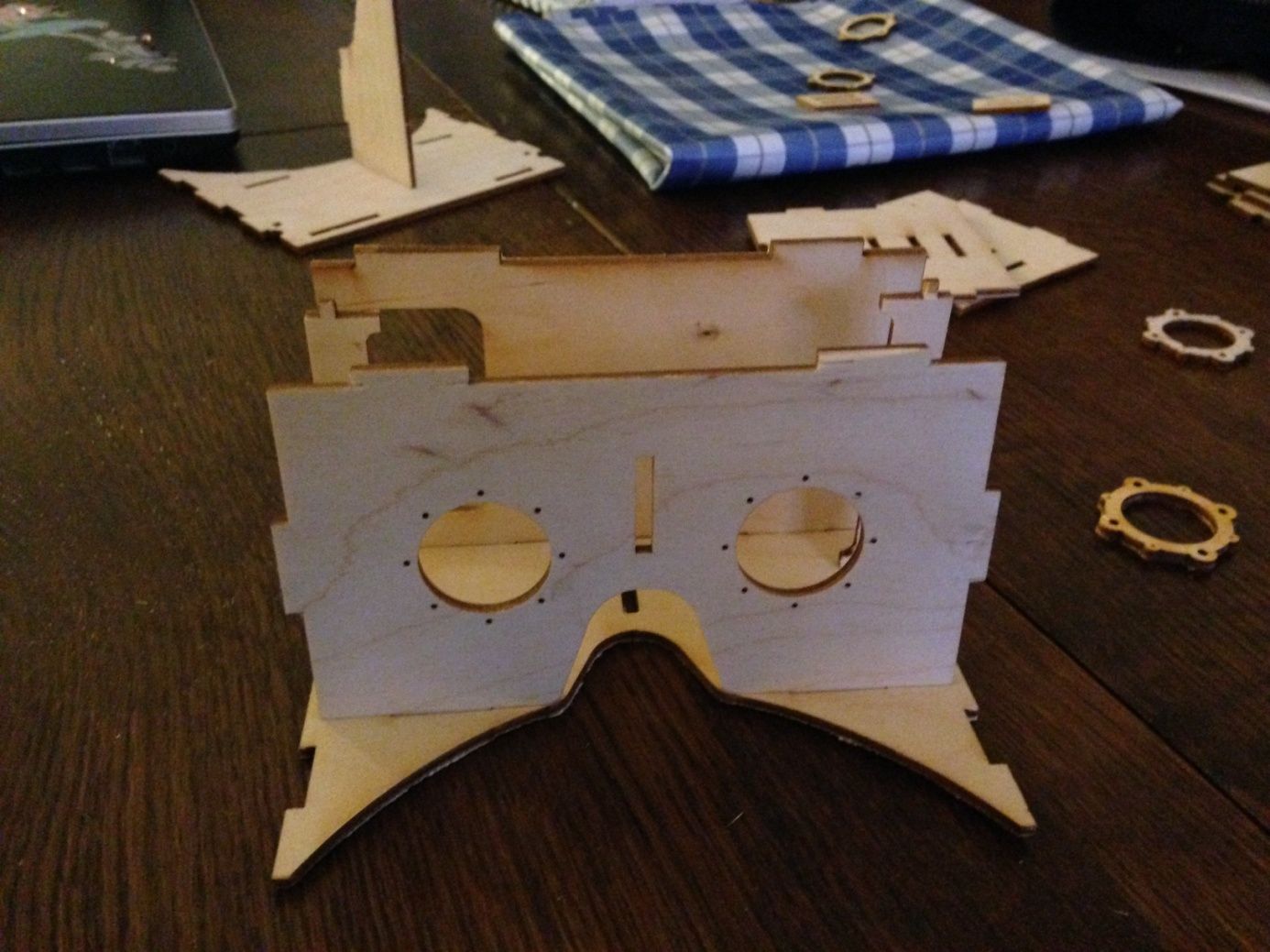 Wooden Google Cardboard Used in History Class : 26 Steps (with Pictures ...